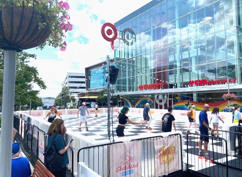 Roller-disco rink opens in Mosaic - Little League lobbies against ...