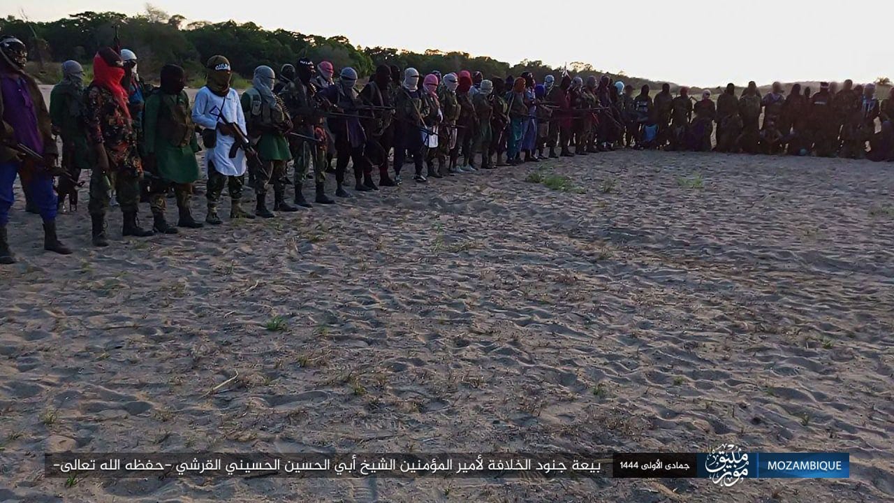 Picha: kiapo cha utiifu cha magaidi wa ISIS huko Msumbiji na Jamhuri ya ...