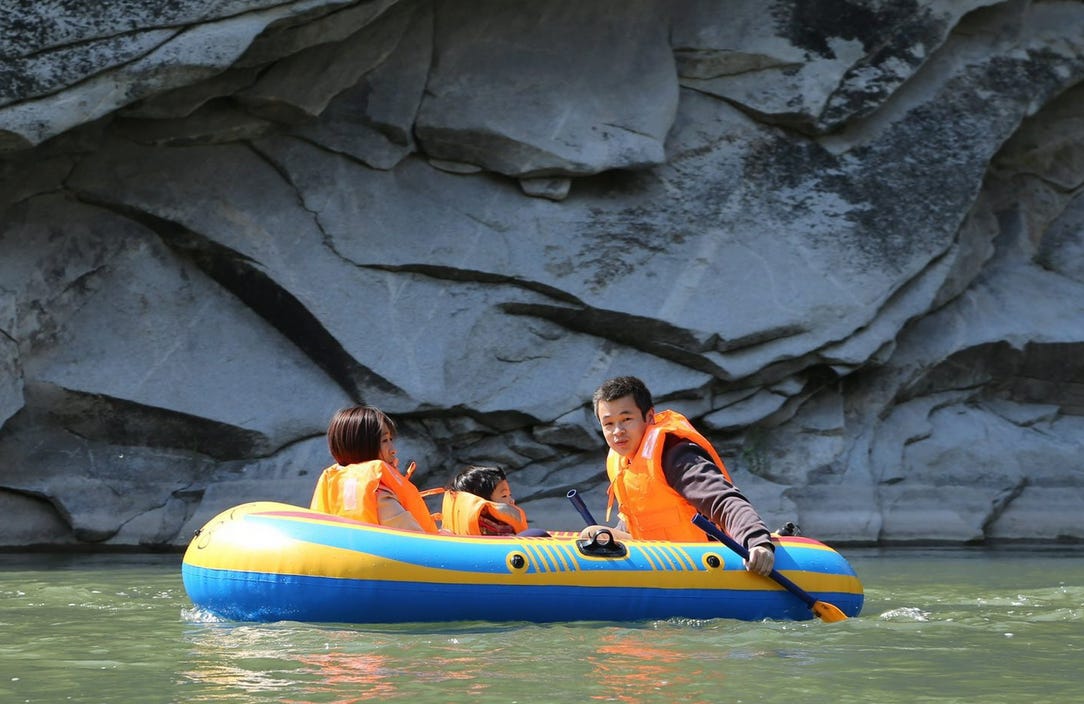 REPORT: Peng Lifa's two Twitter accounts