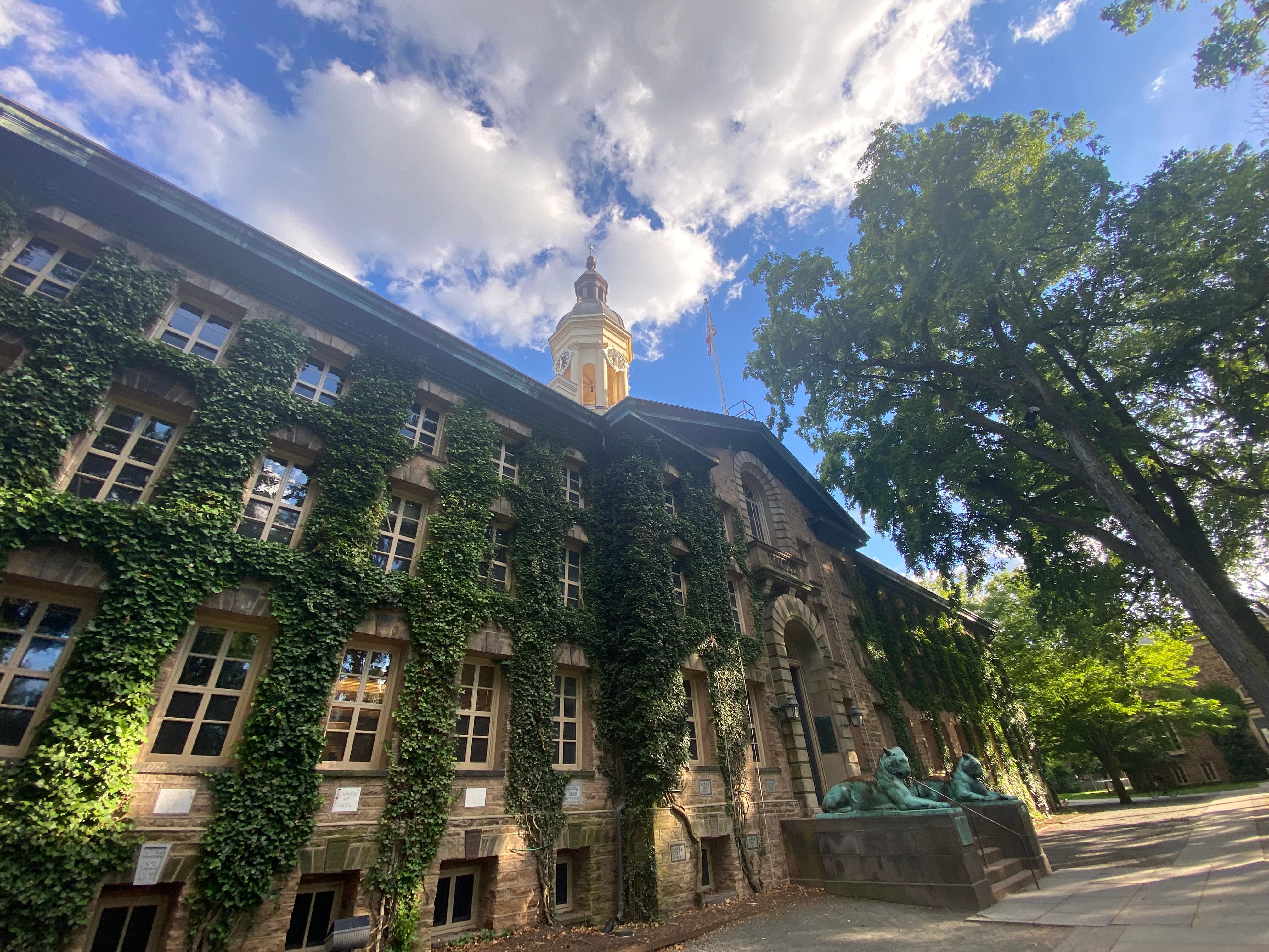 The University Building That Was the Climax of the "Ten Crucial Days ...