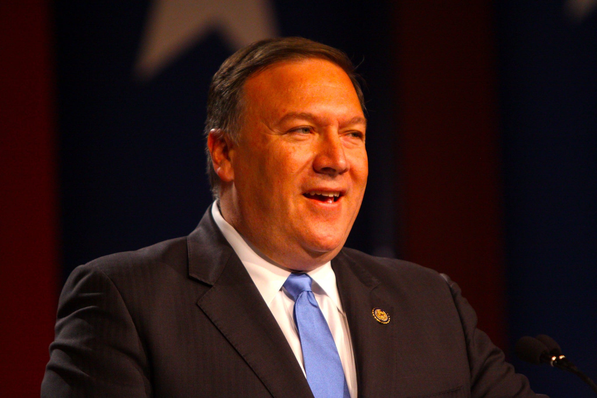 Mike Pompeo Is Now Using Orange Makeup Like Donald Trump