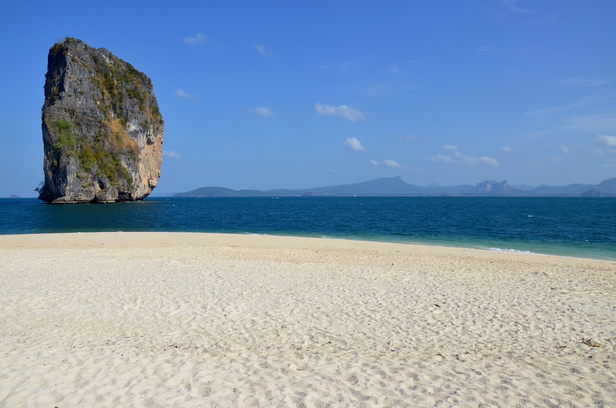 Mu Ko Poda: The 'local islands' of Krabi - by David Luekens