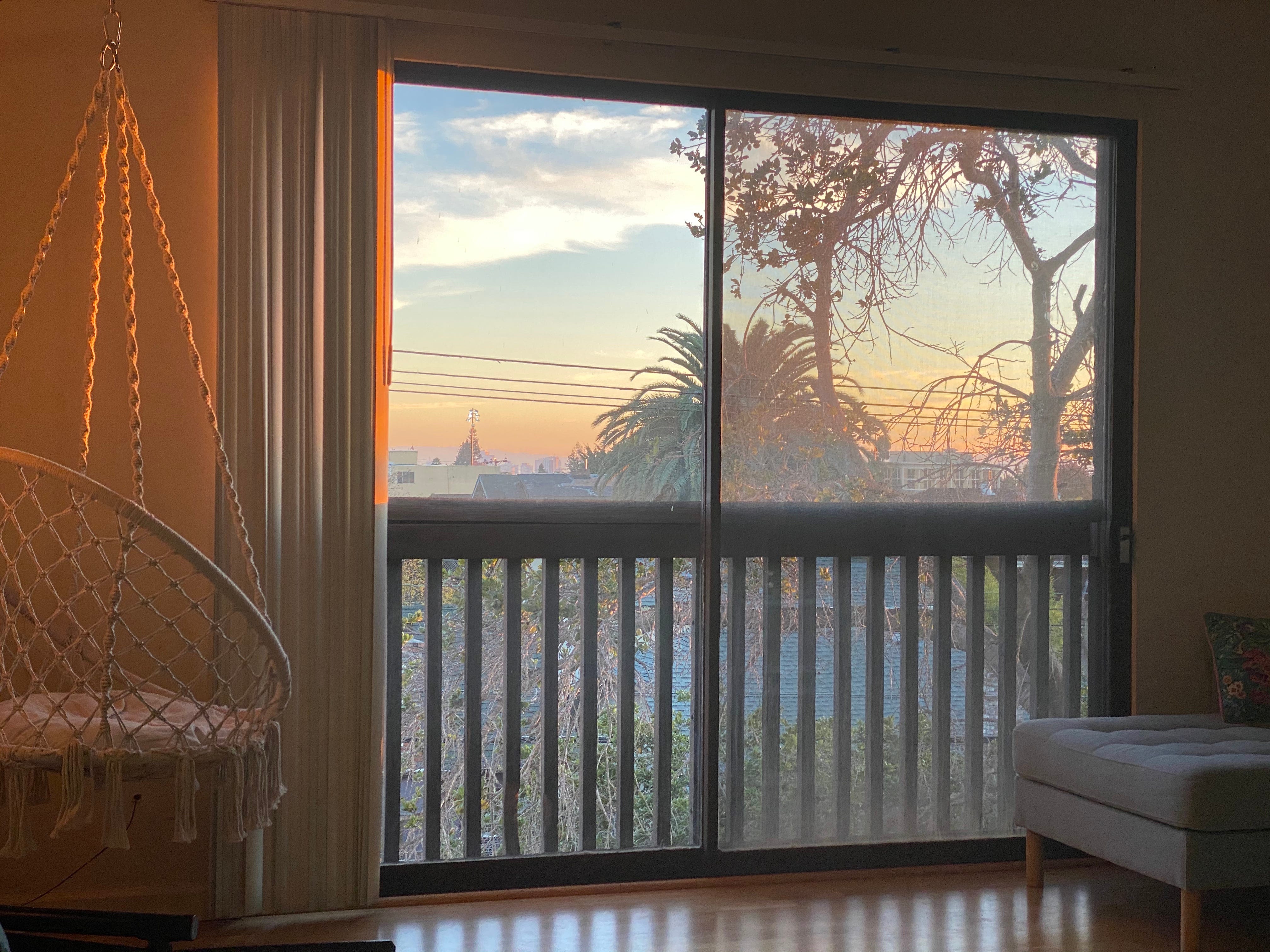 the palest ink - Annabelle Long(form)