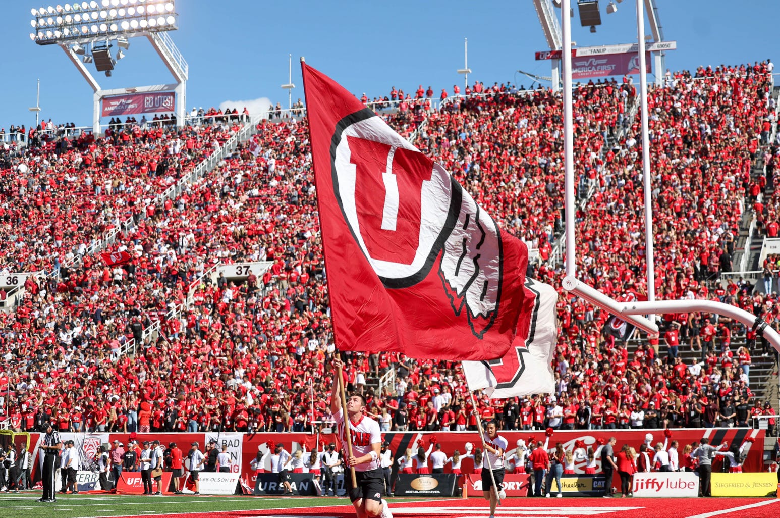 Canzano: No place like home in the Pac-12