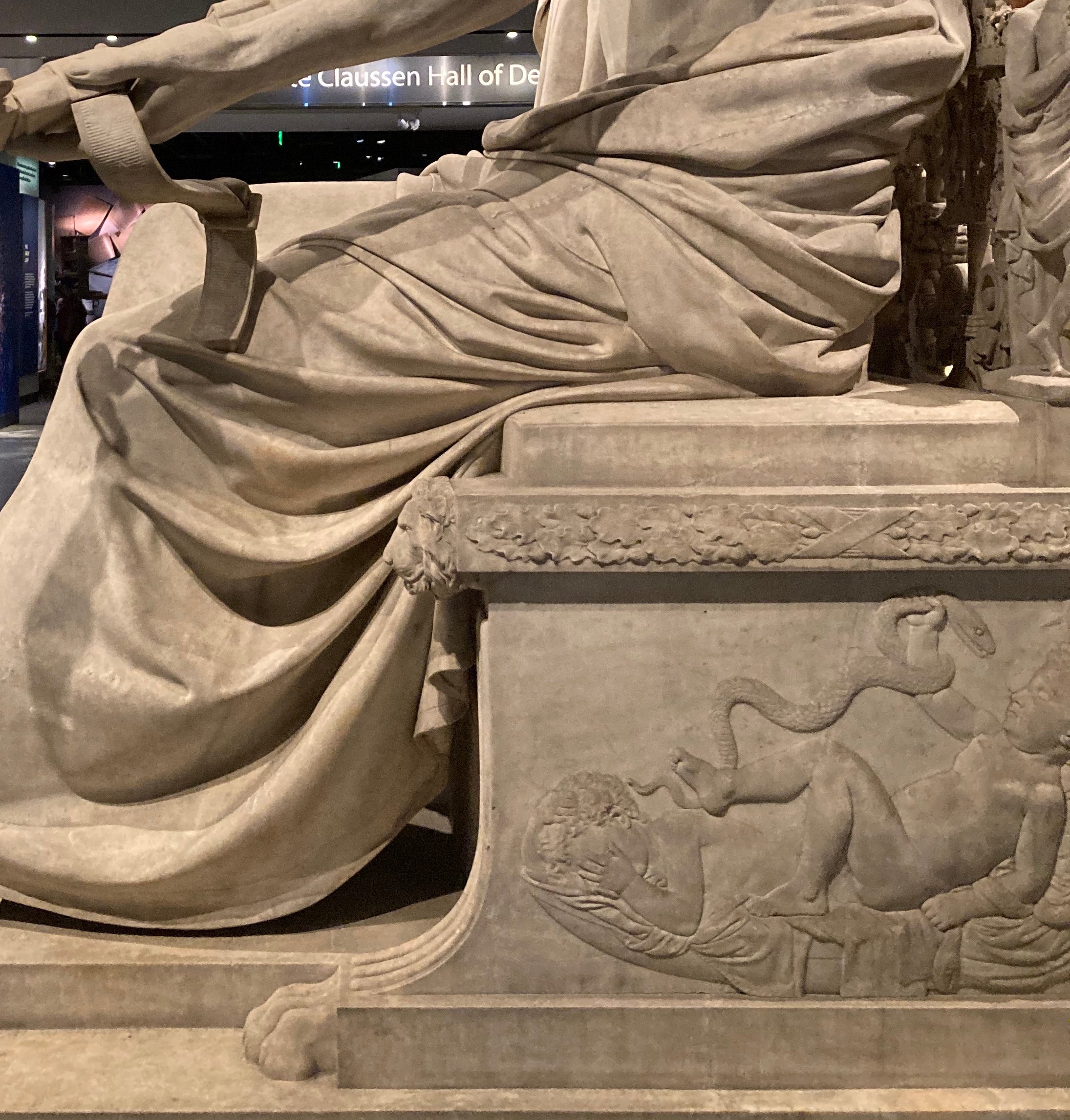 George Washington Zeus Hand