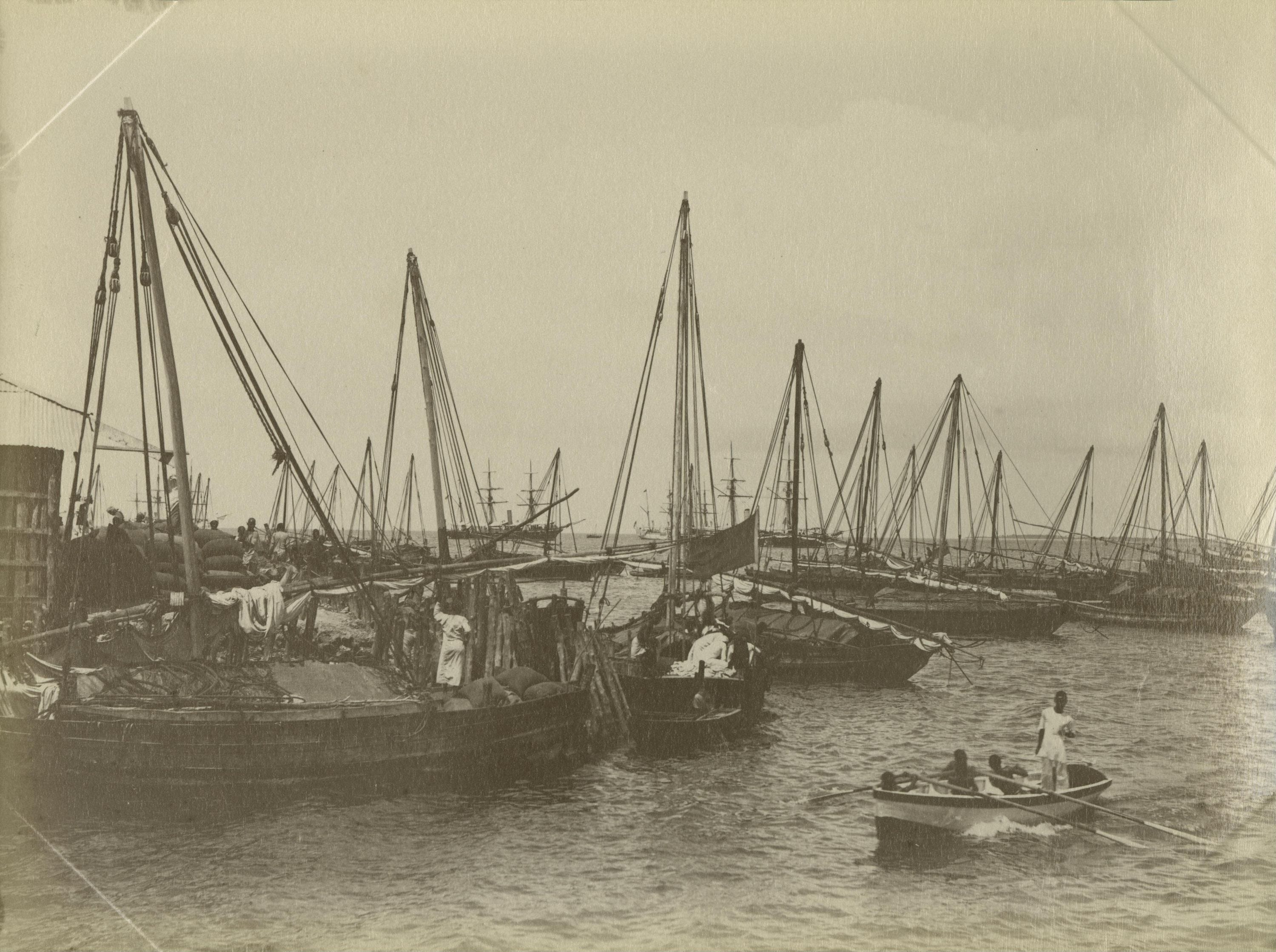 Maritime trade, Shipbuilding and African sailors in the indian ocean: a ...