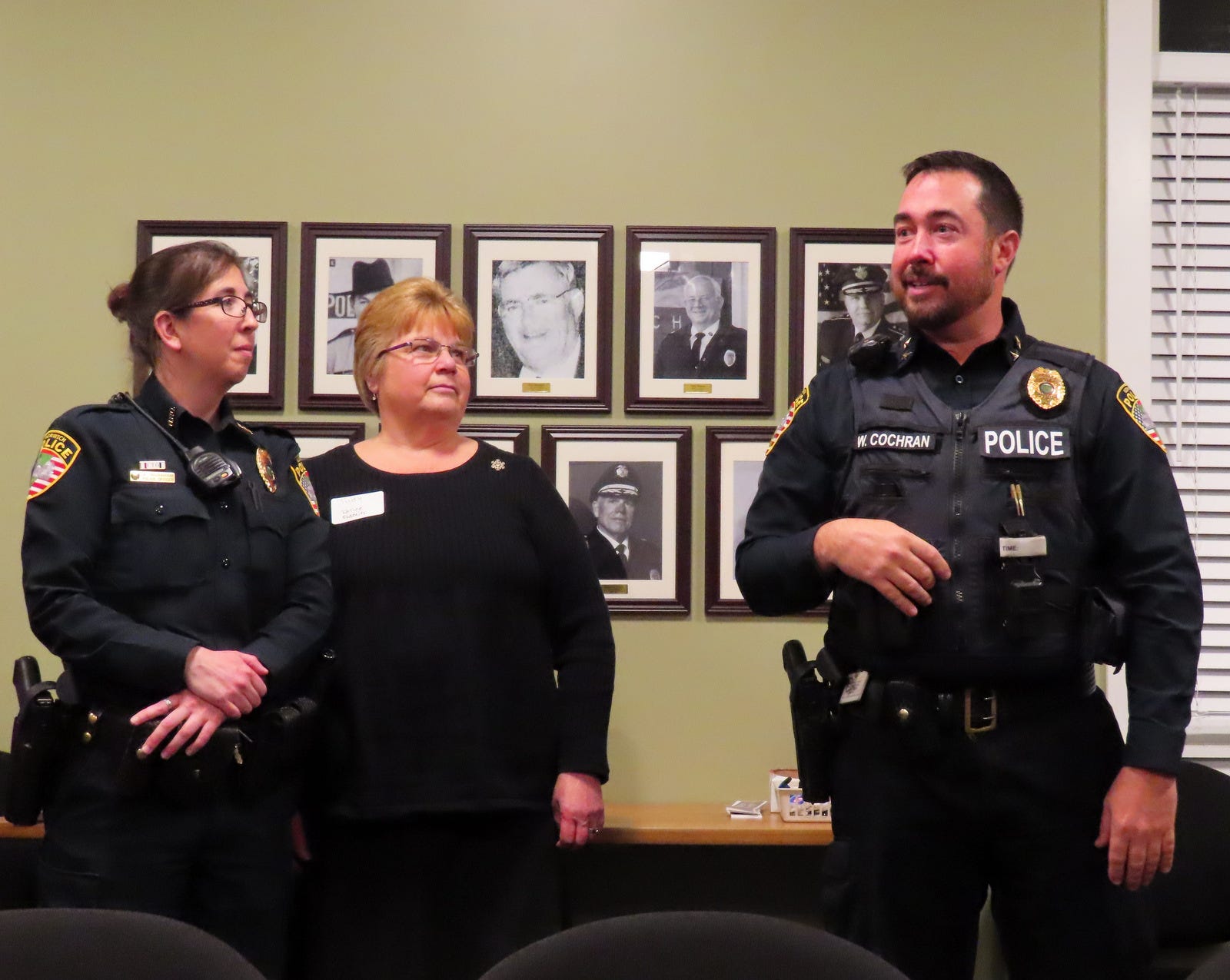 Norwich Residents Meet And Greet The New Norwich Police Chief A Photo