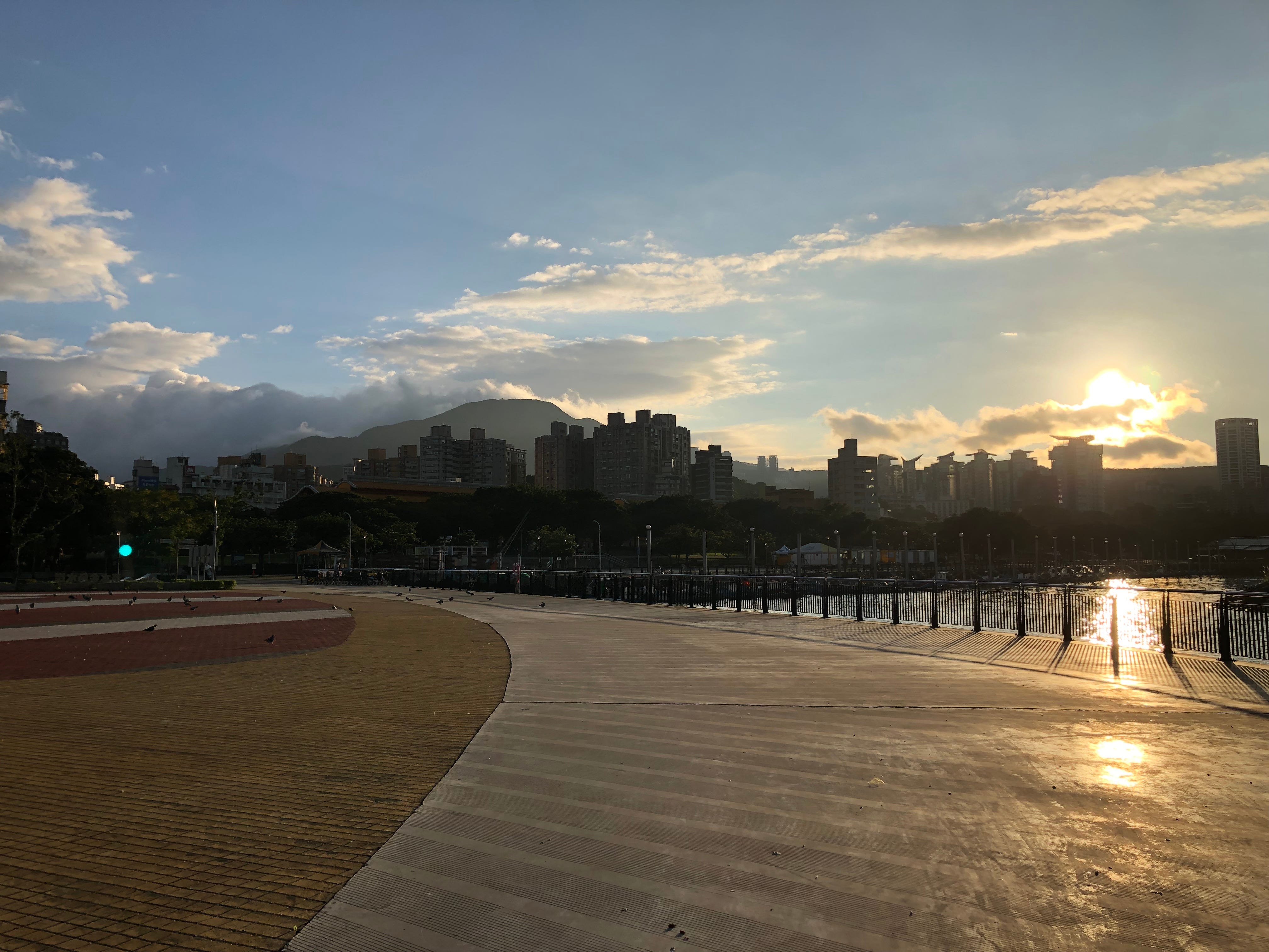 Beautiful Tamsui - by Daniel Milosevich - Taiwan Days