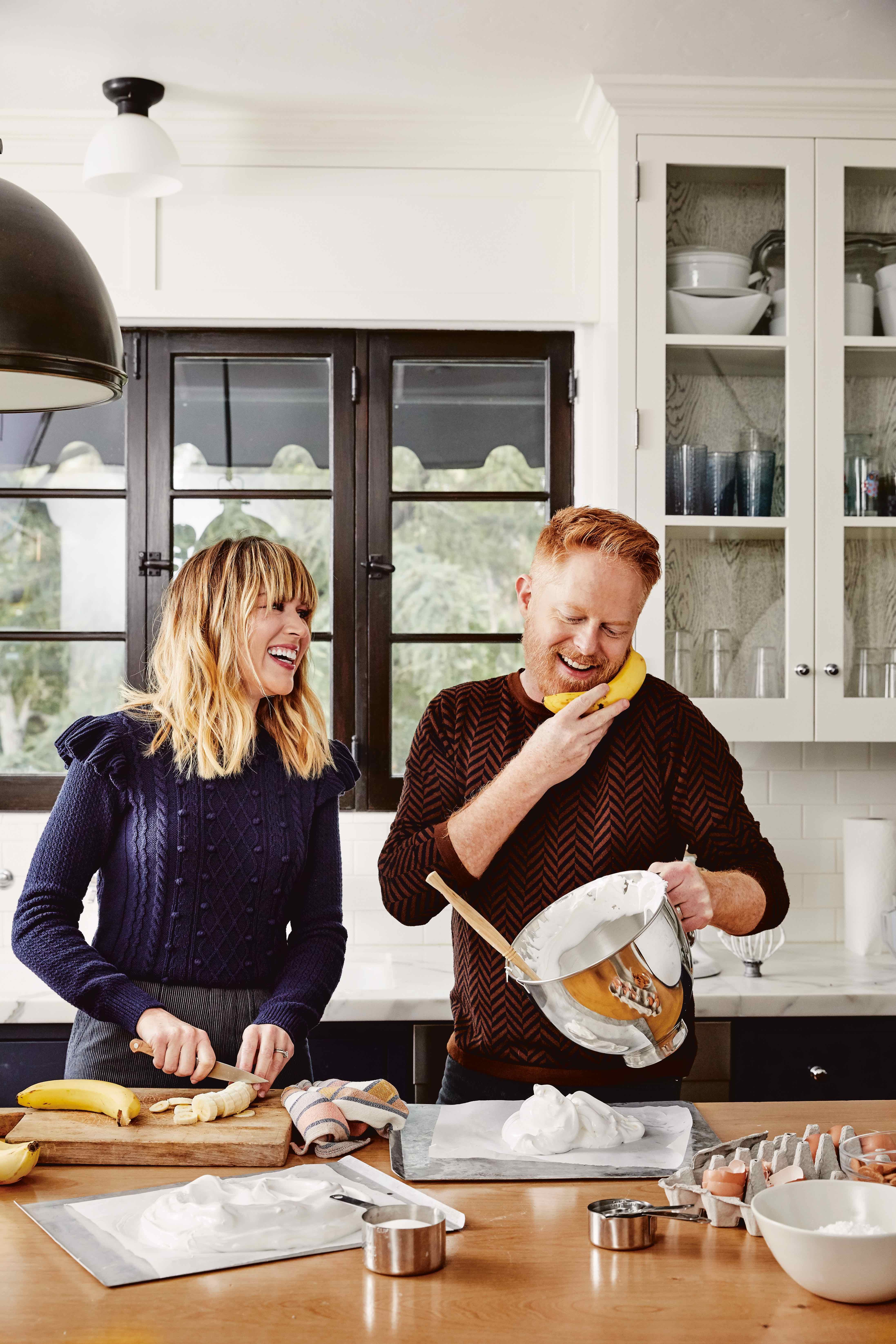 Actor Jesse Tyler Ferguson and chef Julie Tanous build a cookbook ...