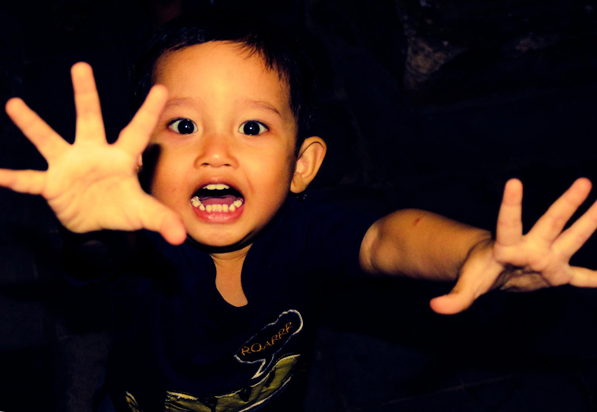 How To Easily Get Your Kids To Listen The FIRST Time how-to-easily-get-your-kids-to-listen-the-first-time