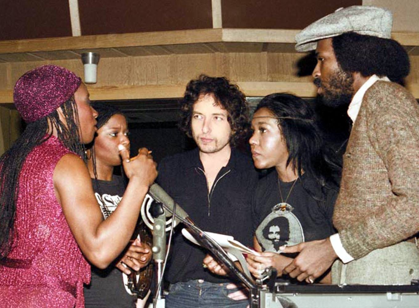 Regina McCrary Talks About Singing Gospel with Bob Dylan