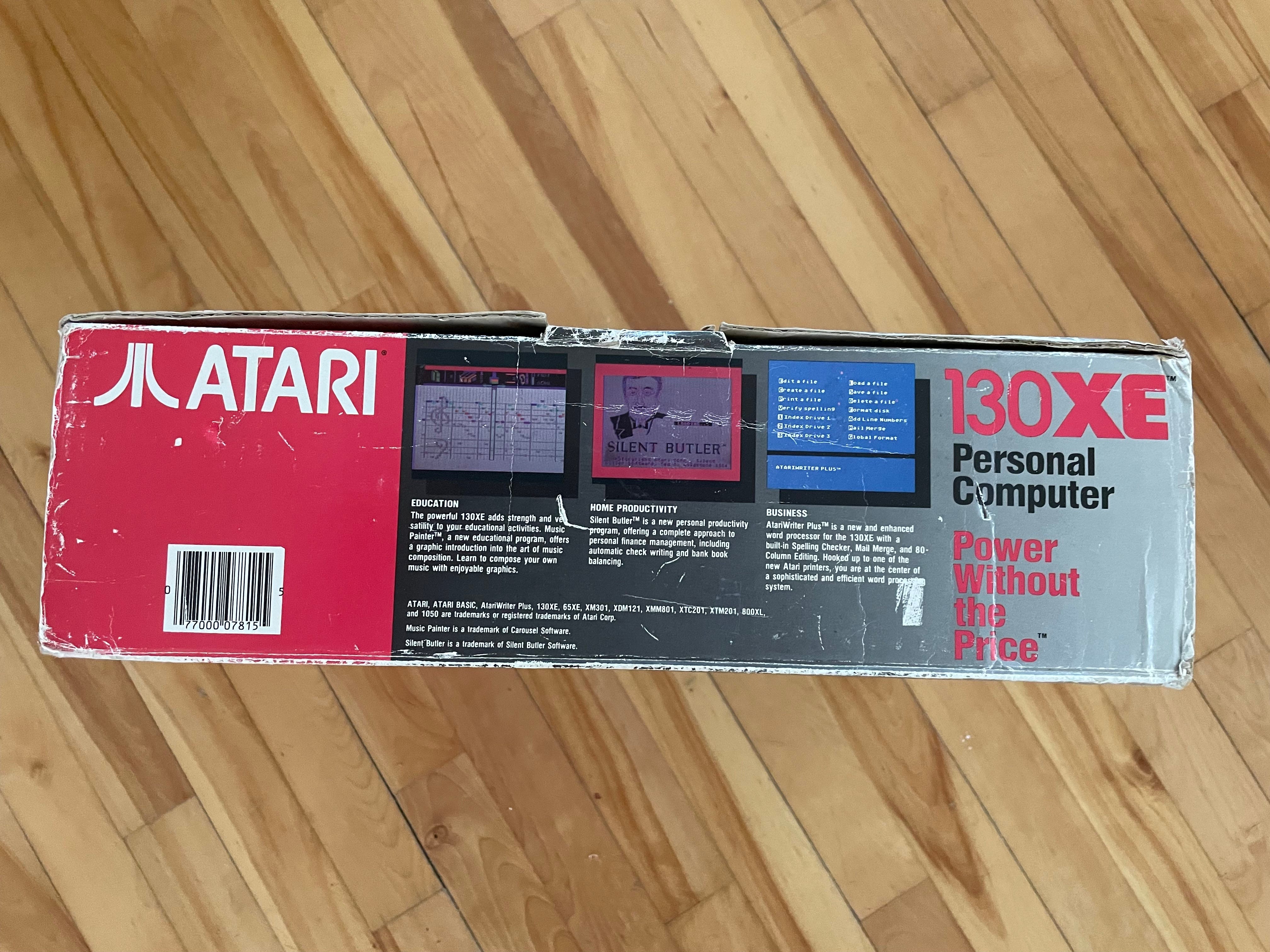 Unboxing an Atari 130XE - by Paul Lefebvre