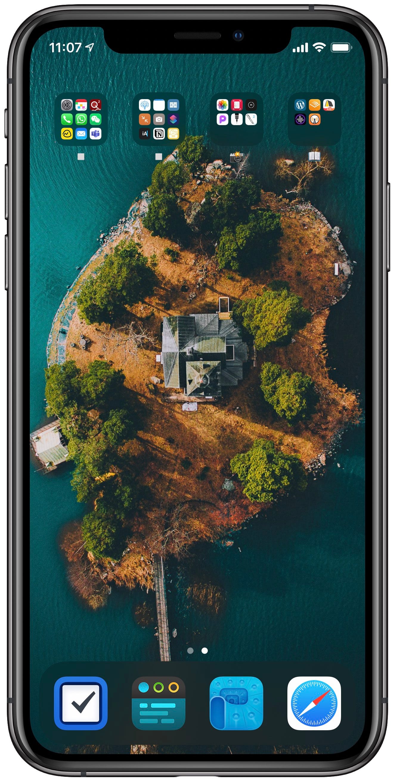 My minimal home screen setup - by Thomas Seng Hin Mak