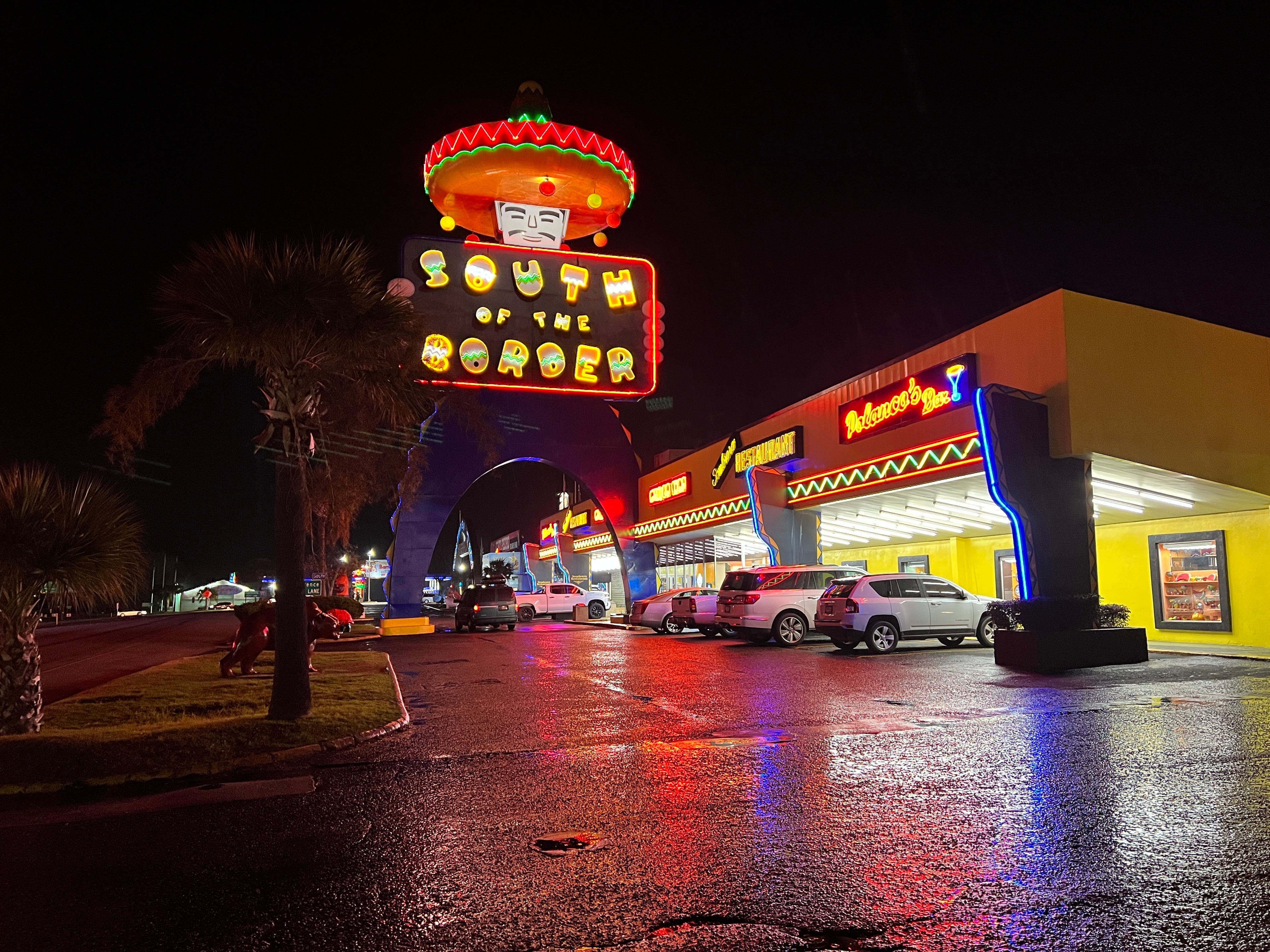 Howard Johnson's and Holiday Inn: Musings about two 20th century ...