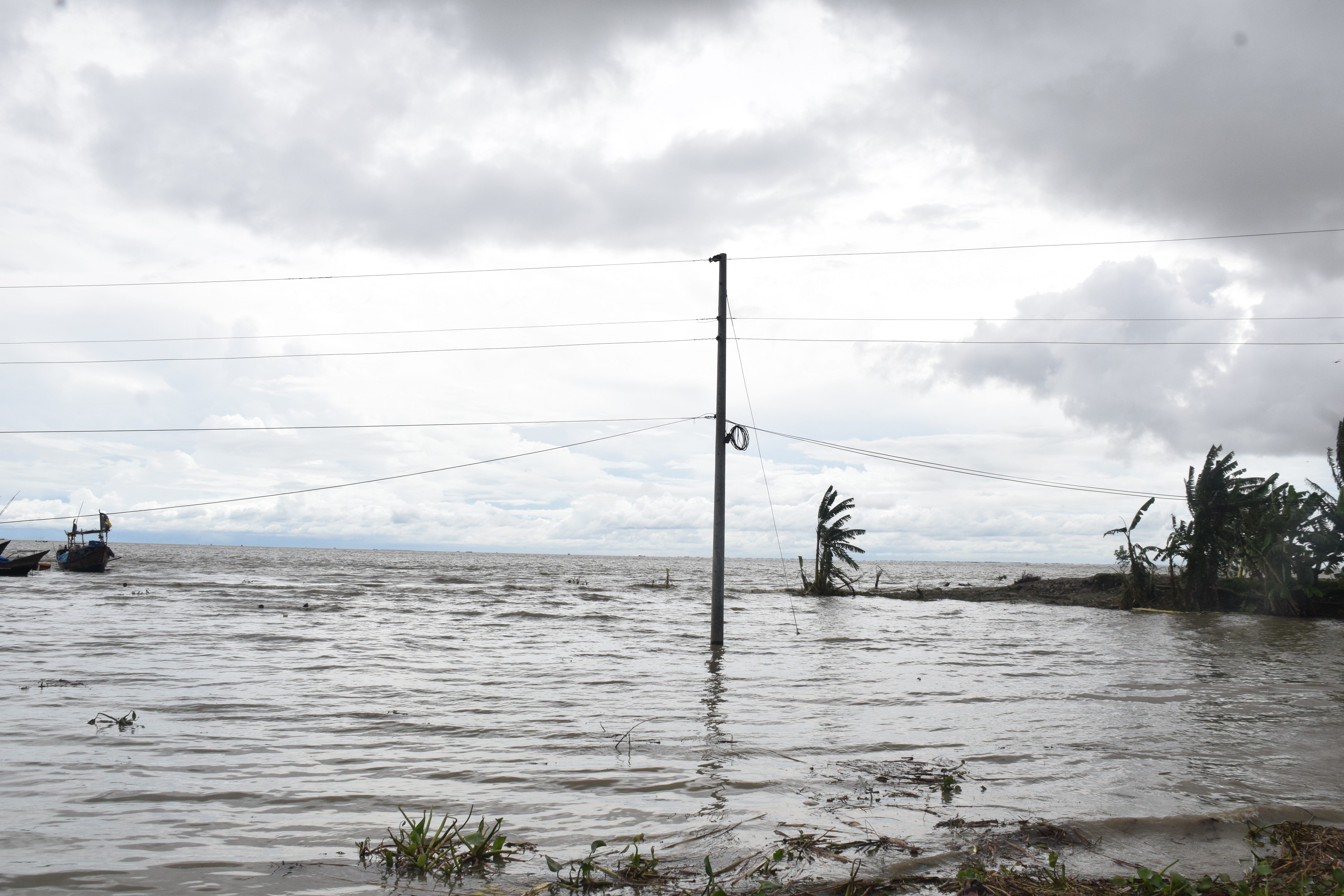 Coastal areas of Bangladesh flooded by high tides; the effects of sea ...
