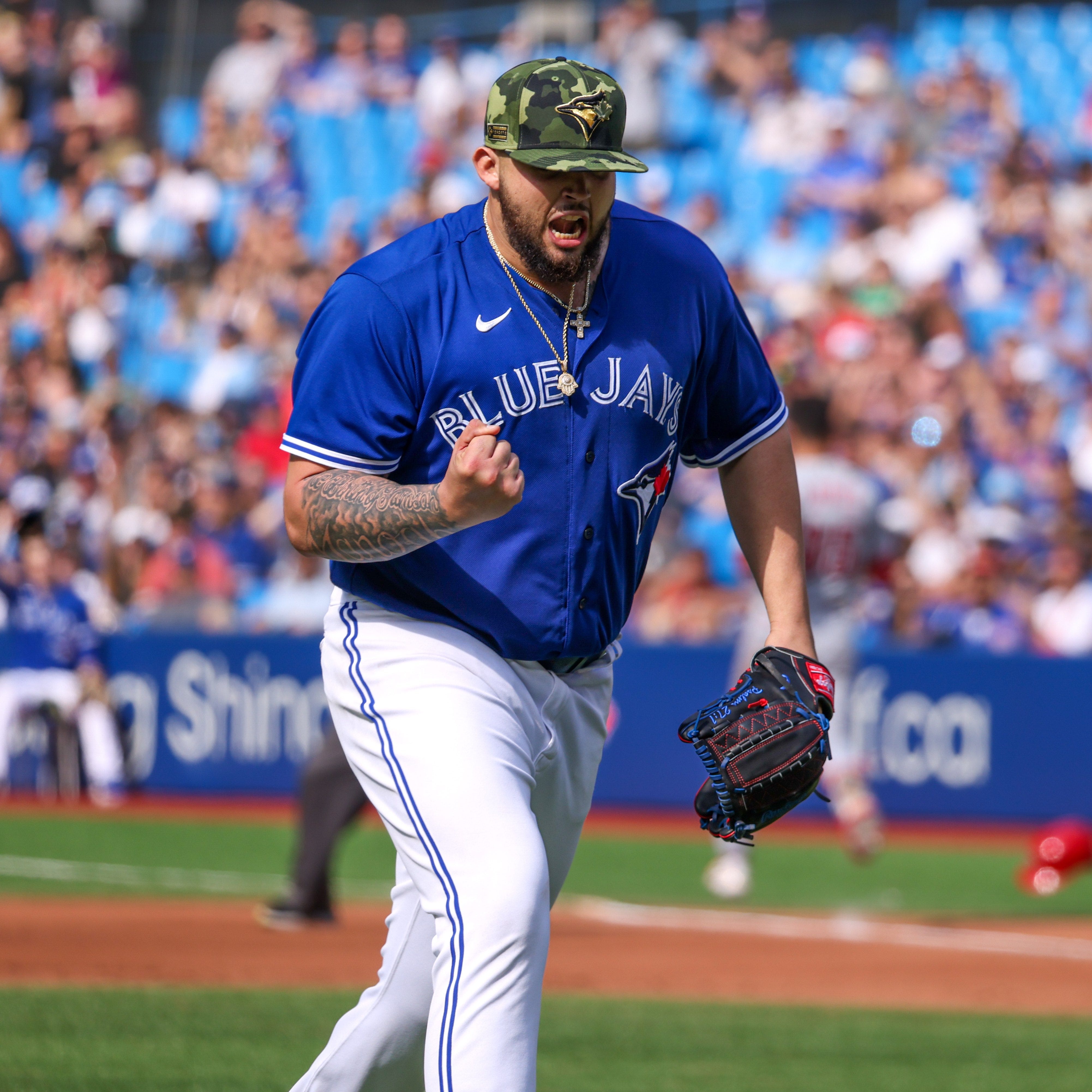 Weekend Up!: The Jays win a series, though it didn't exactly feel like ...