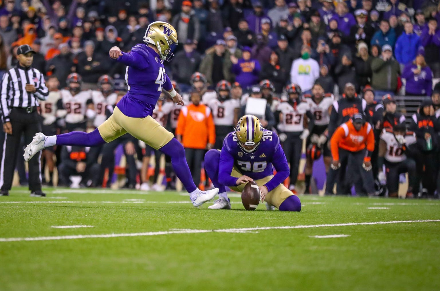 Canzano: Wild bus stories, missing persons, and Pac-12 truths