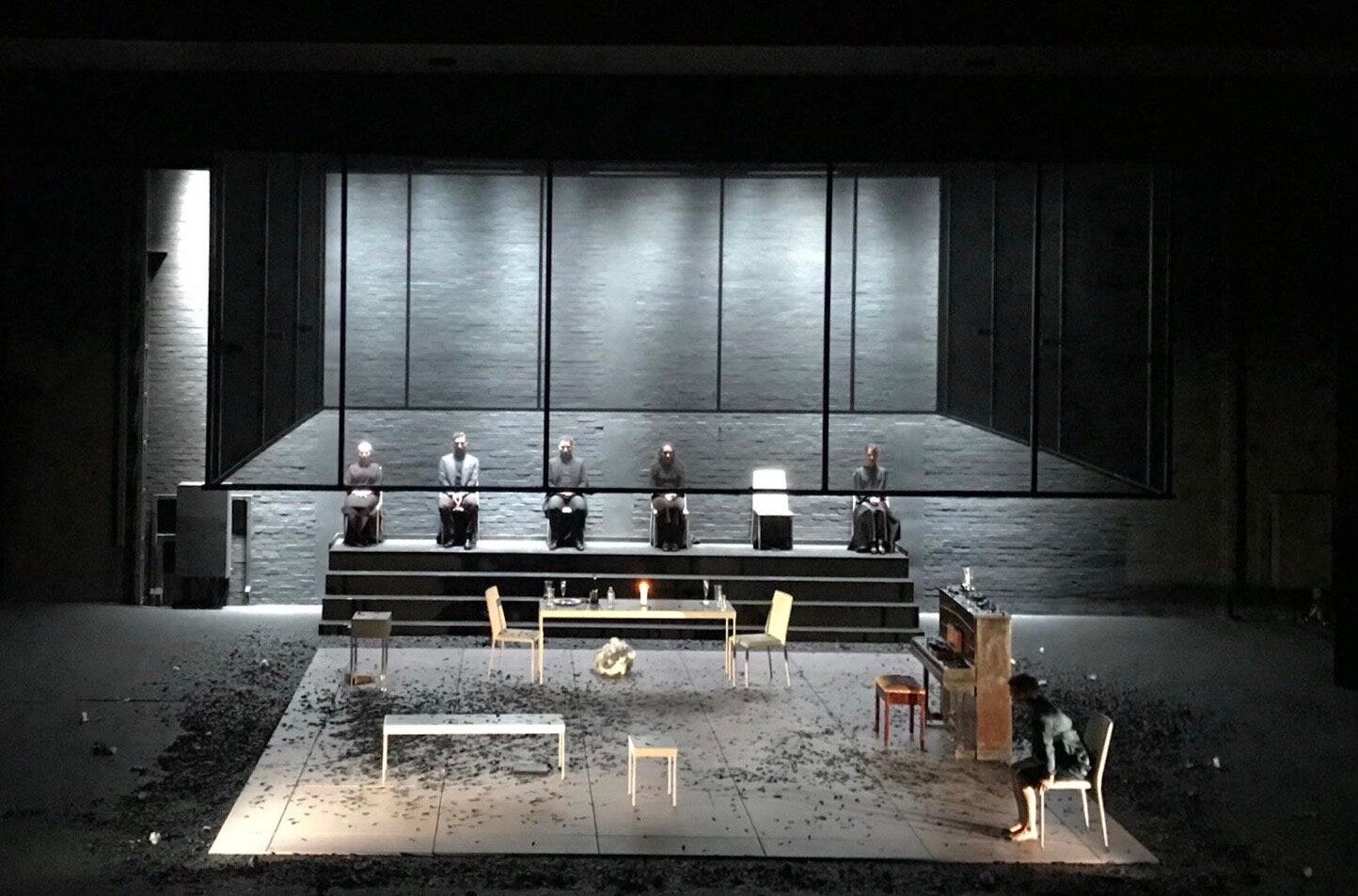 Rosanna Vize - designer, maker, bühnenbild