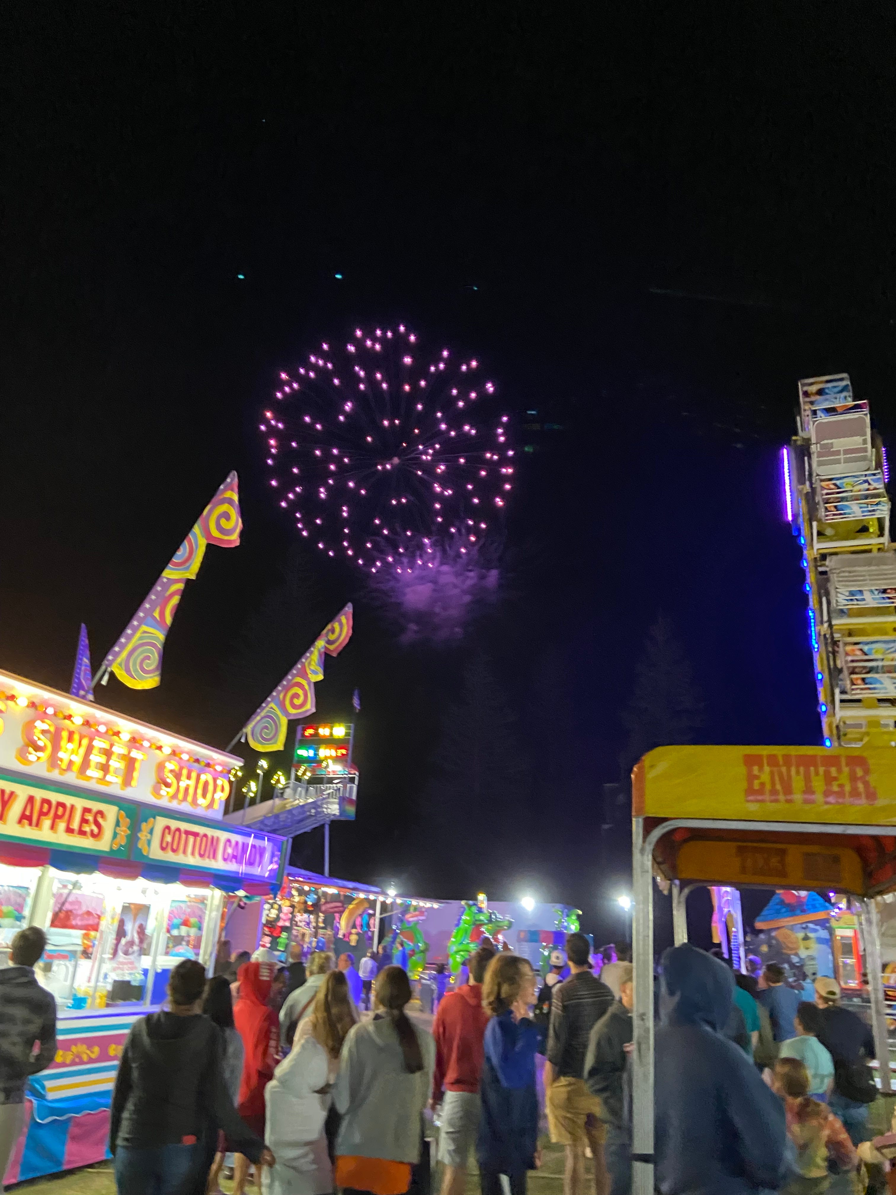 2022 Norwich Fair Fireworks display short video and photos for you to enjoy