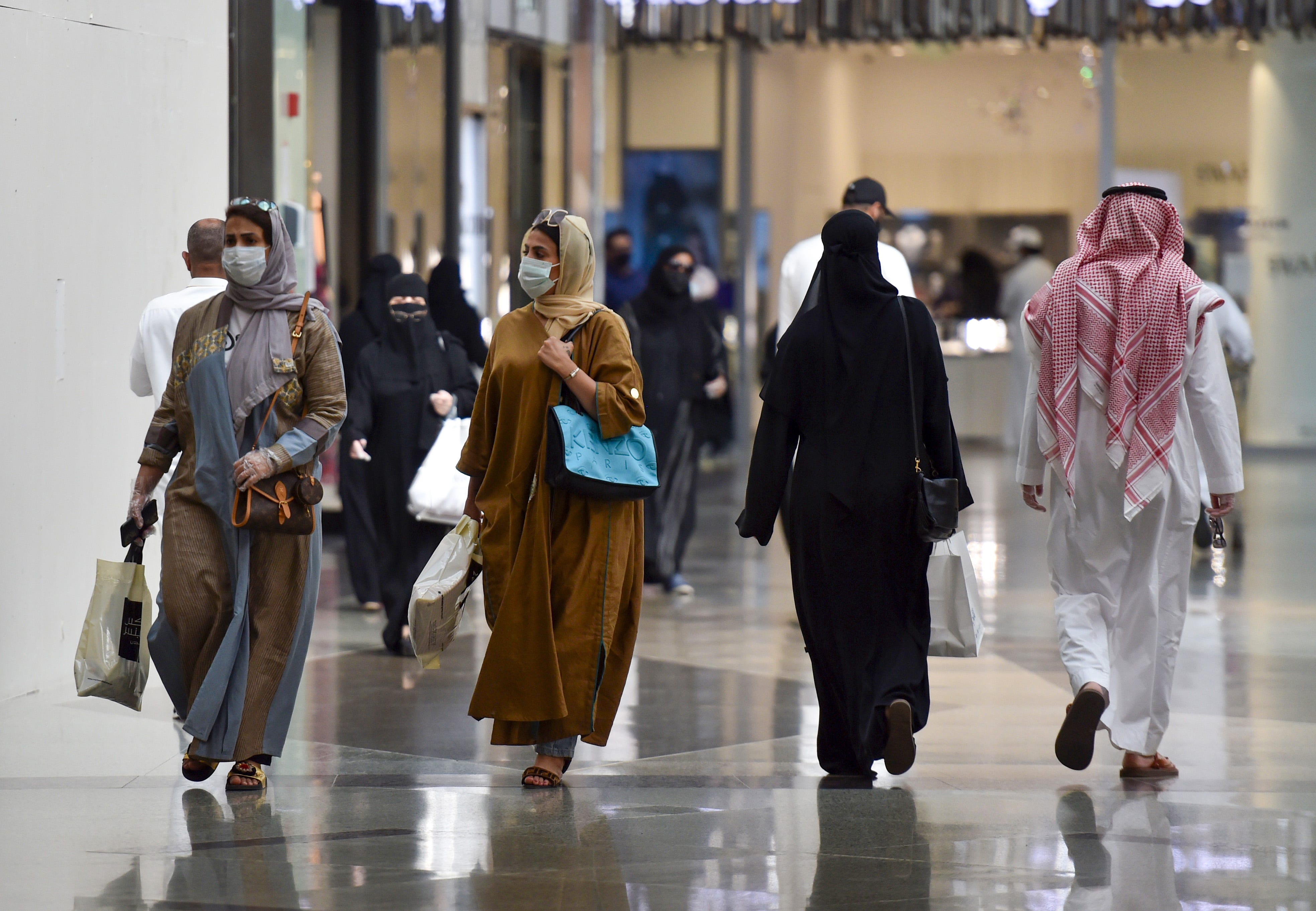 Saudi Arabia to localise all jobs in malls