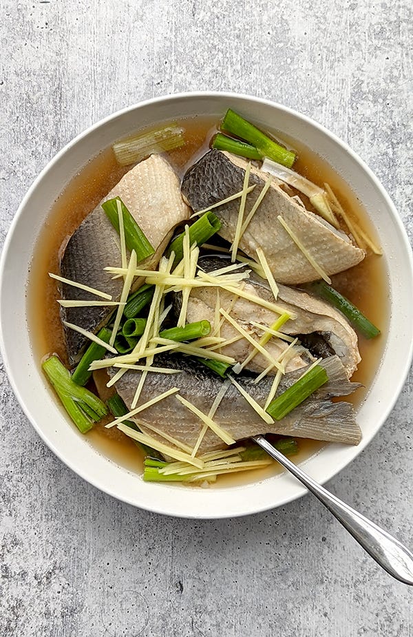 Tom Som Pla - by Leela Punyaratabandhu - The Epestle