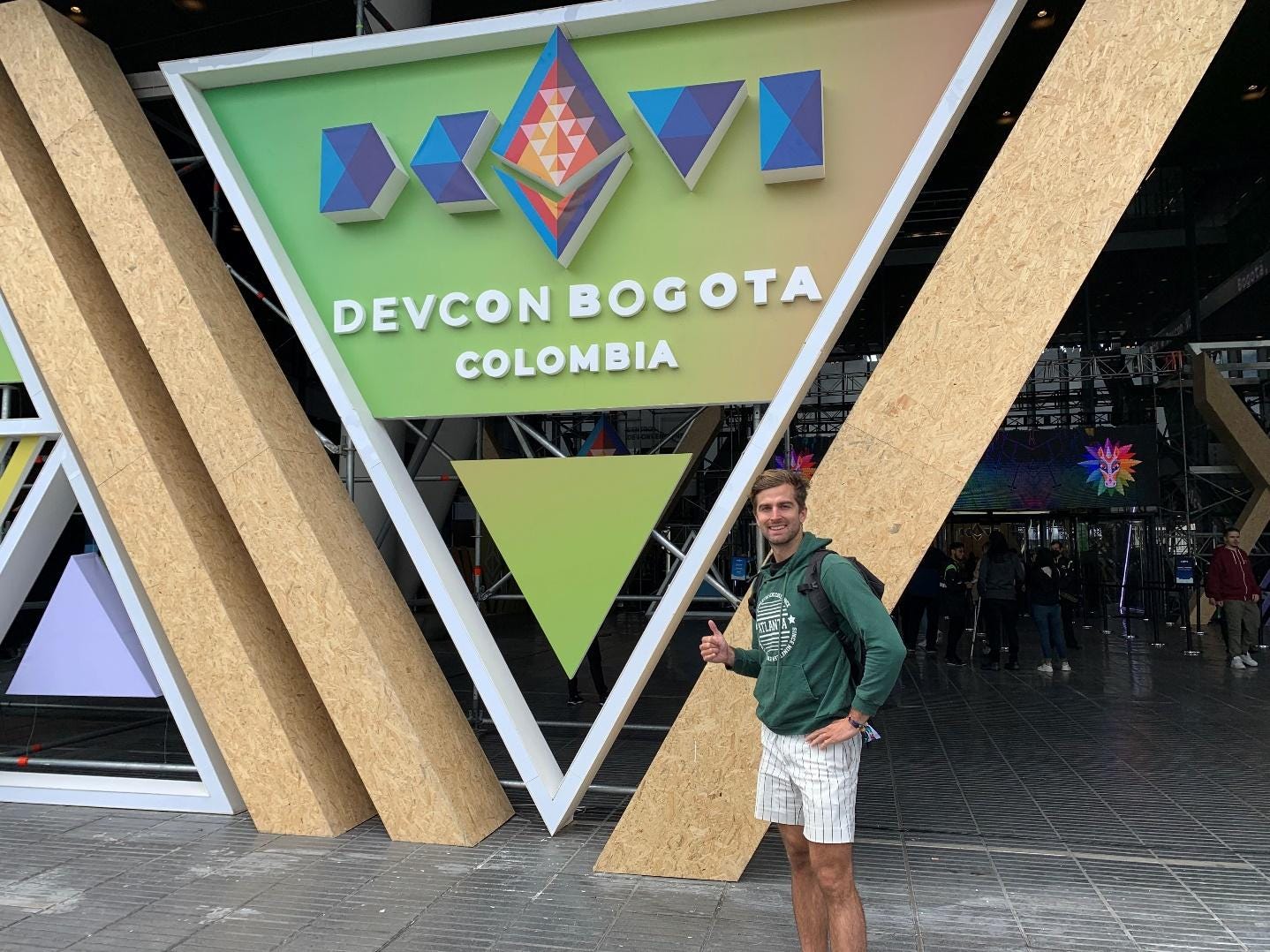 Highlights von der DevCon, Kuriositäten und eine Buchpremiere