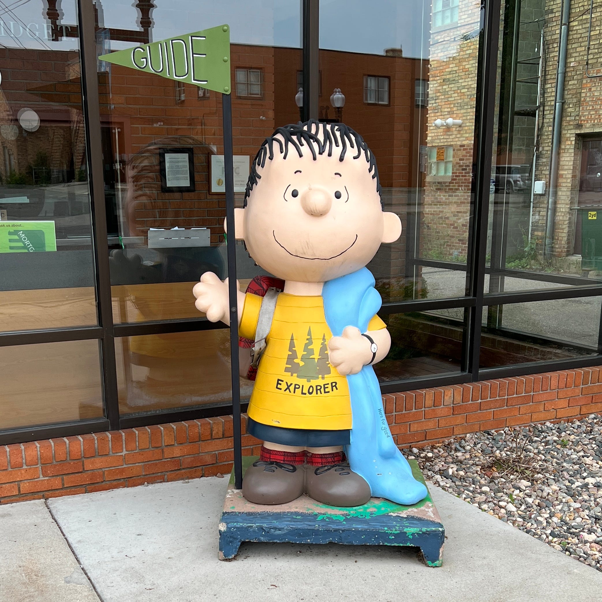 The 'Peanuts' tour of America: Exploring historic Snoopy signs and ...