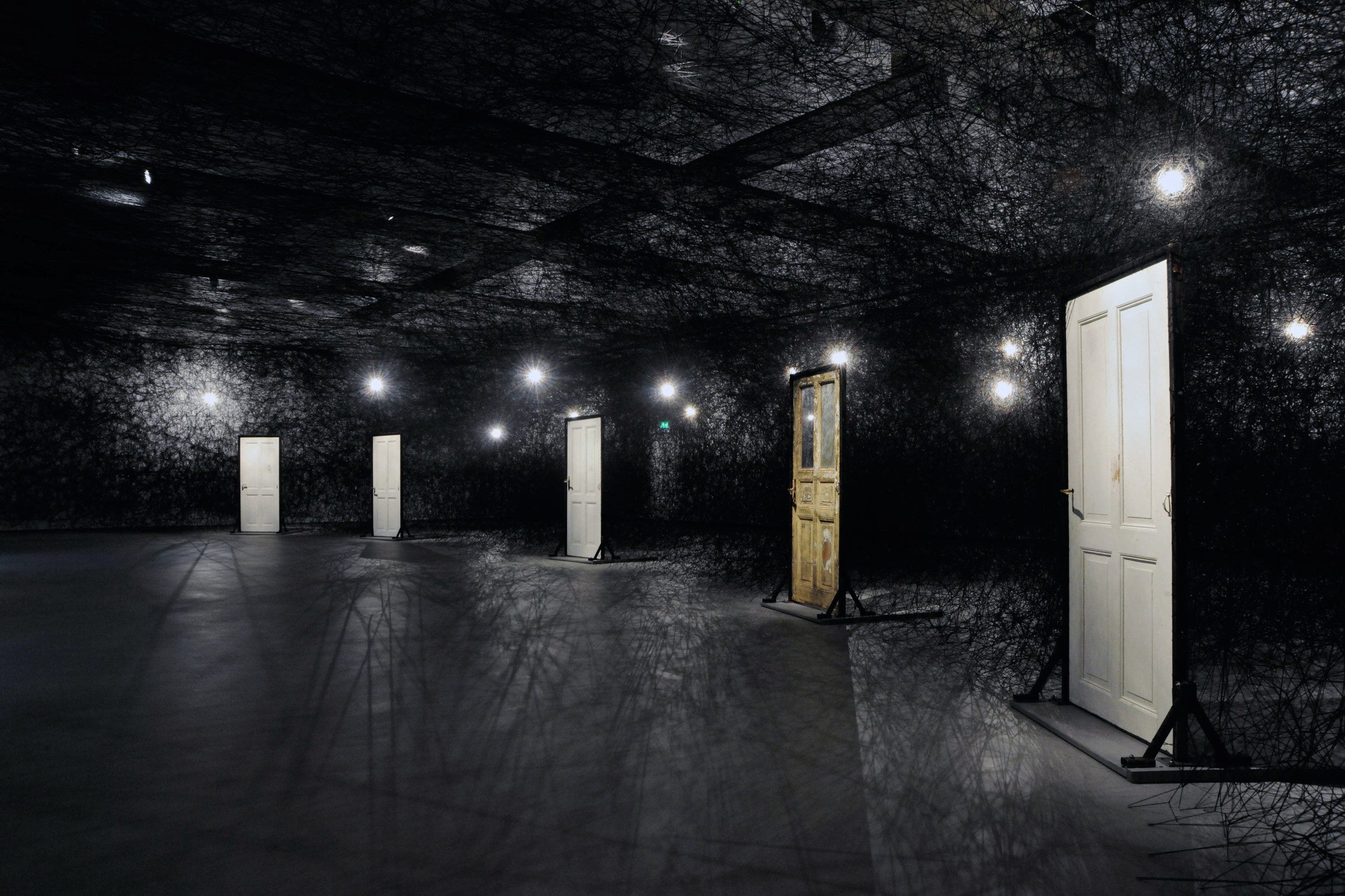 Dope Art: Chiharu Shiota - by Orban Isma - orbisms