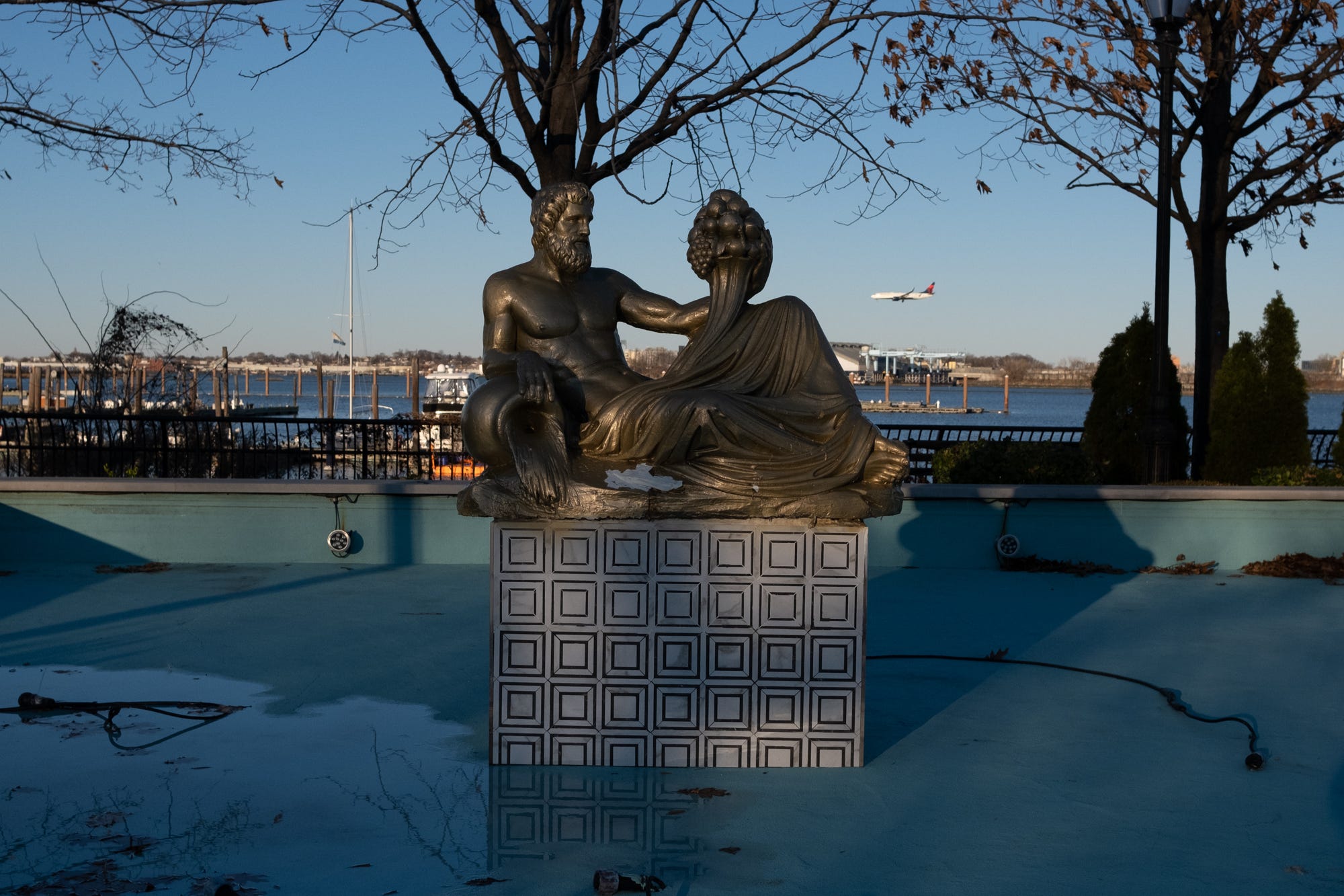 Pedestrian 22: Planeview Park - by Alex Wolfe - Pedestrian