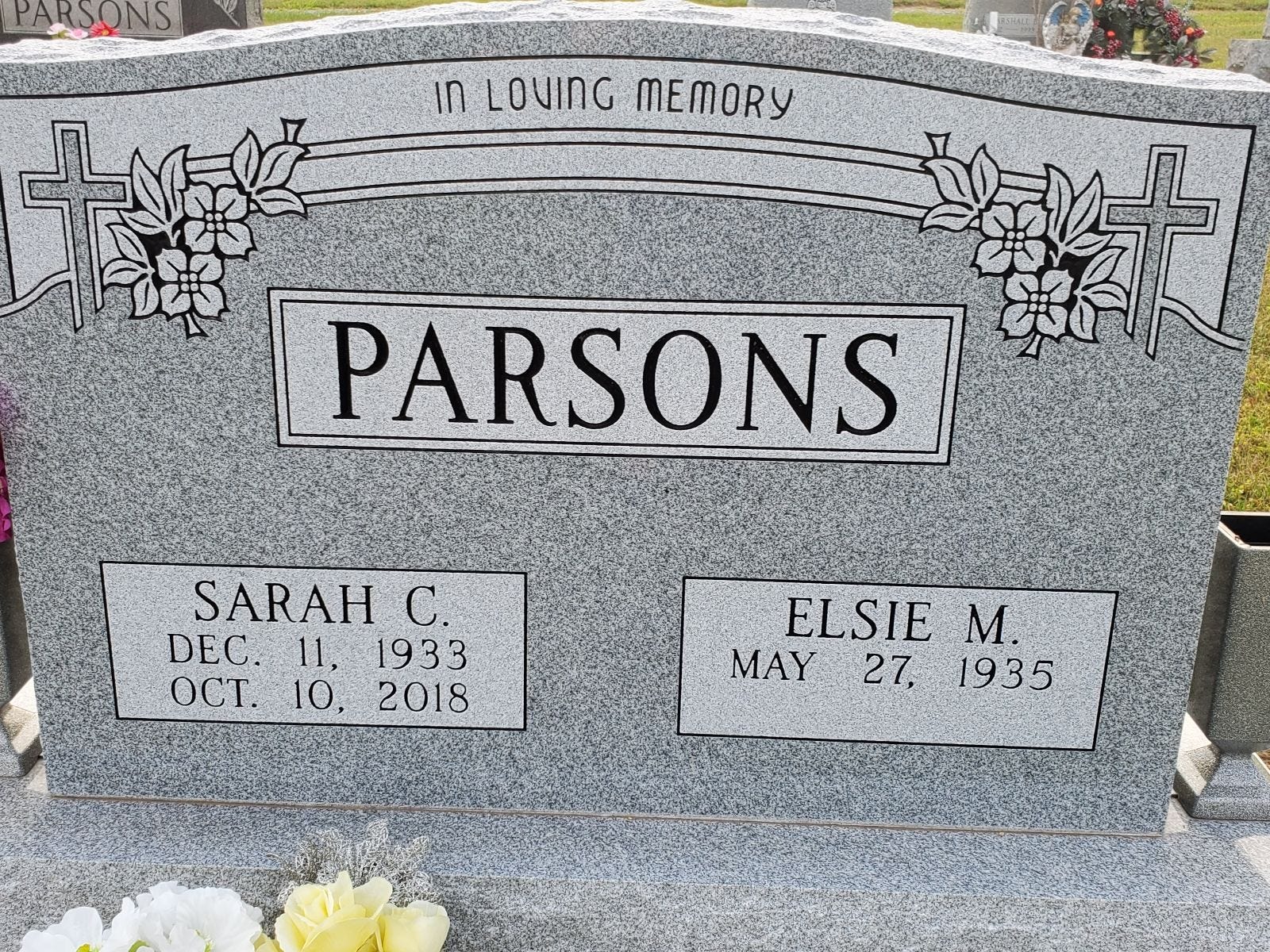 Sisters Sarah Catherine Parsons and Elsie "Mae" Parsons of Ganotown