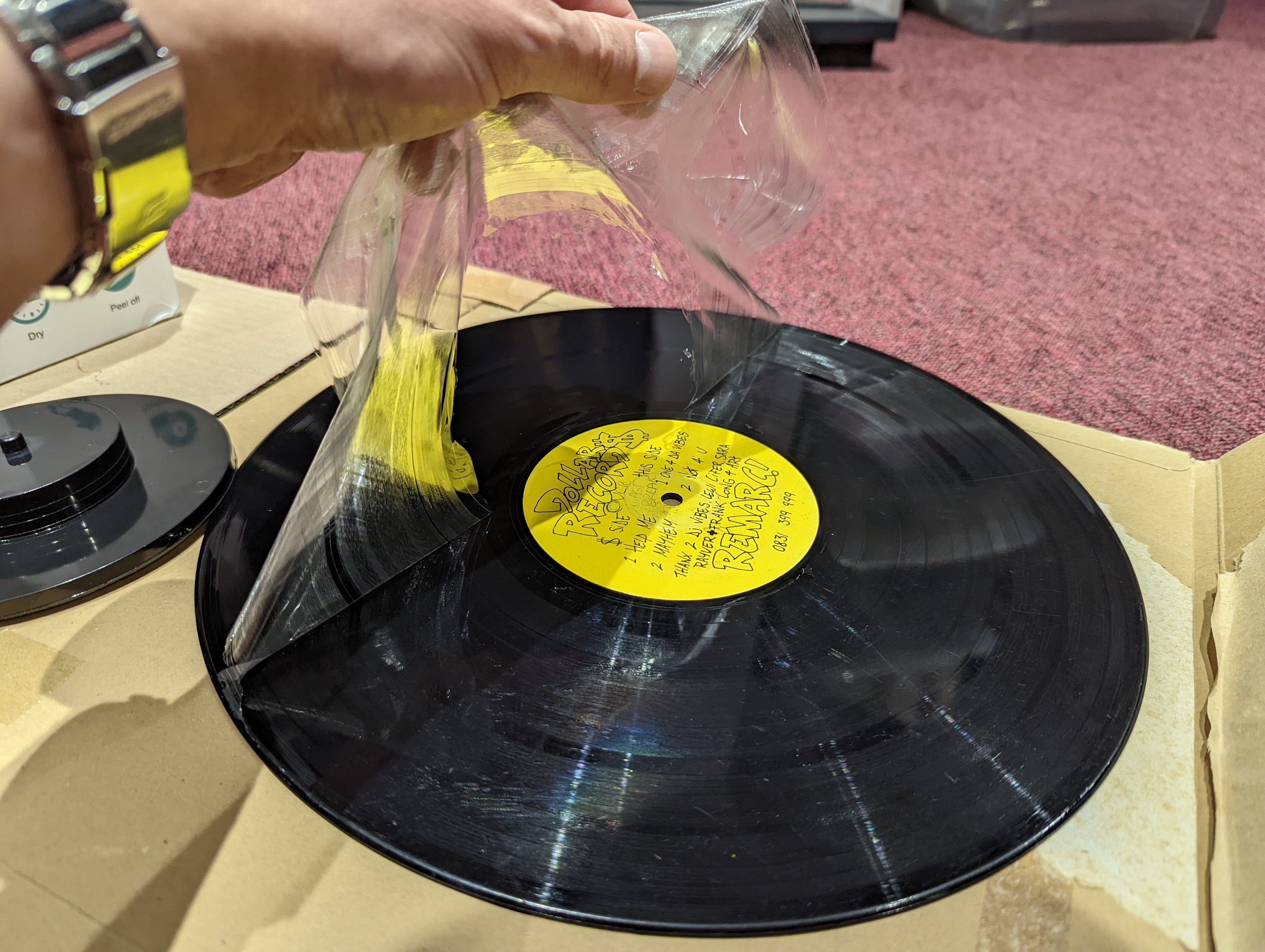 Scrub A Dub Dub: Vinyl Cleaning - by DJ YT - KLARTBEAT