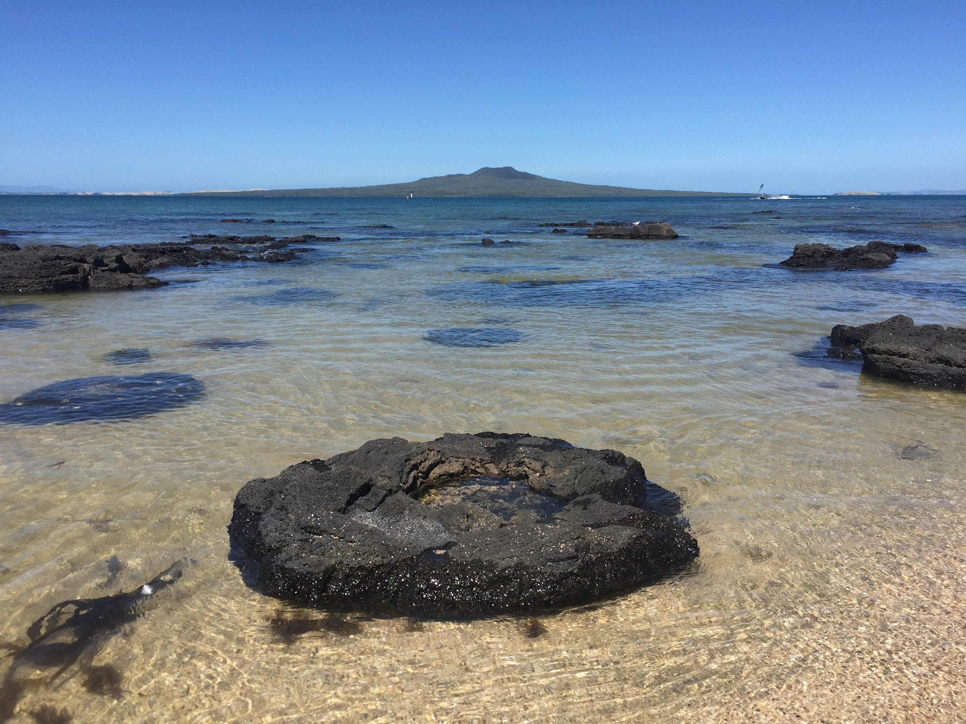 Heart of fire - by Melanie Newfield - The Turnstone