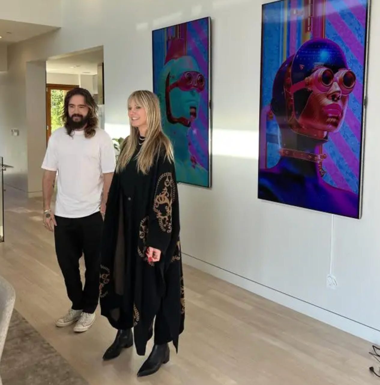 Heidi Klum owns a Cryptopunk. How it got to her wallet is a bit odd ...