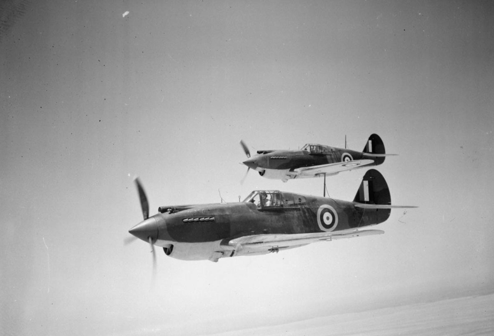 Tomahawk v Me 109 over Egypt - by Martin Cherrett