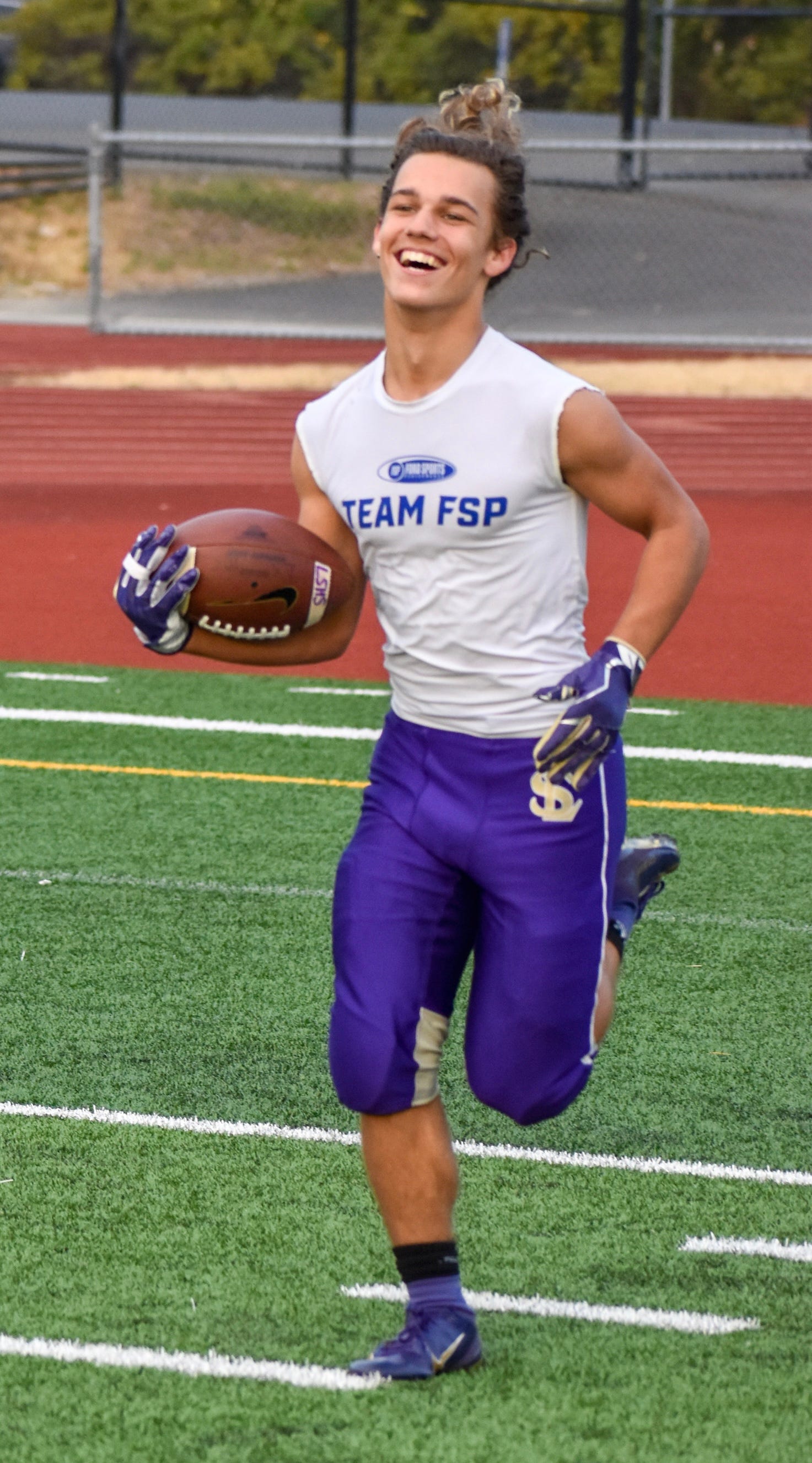 Viking Football Photo Journal: Week Five Practice