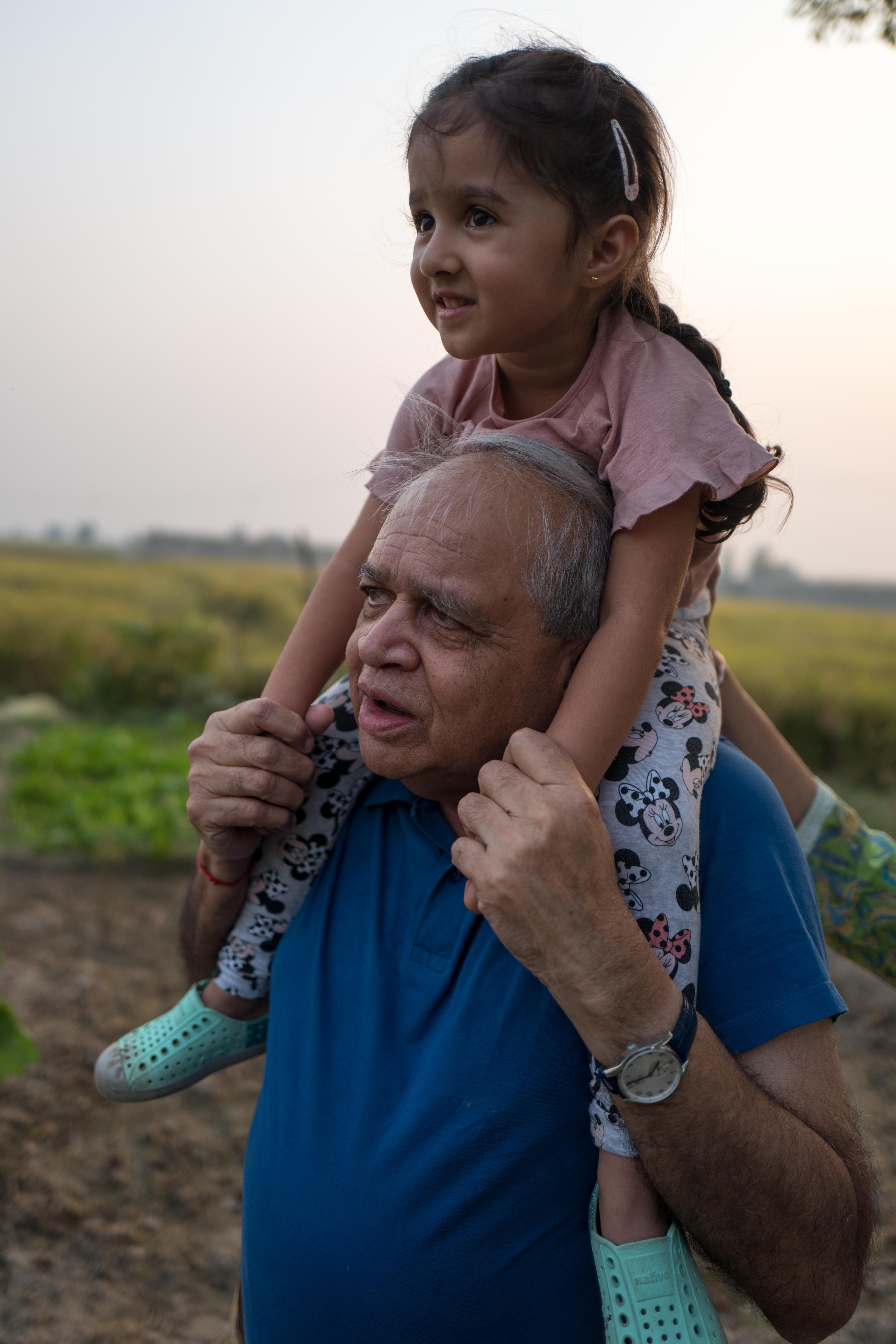 Yet Untitled 031 - Mind the Gap - by Vasant Nath