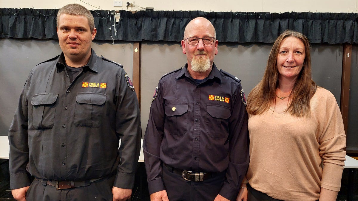Swanport group’s CFS firefighters recognised for 1000 years of service