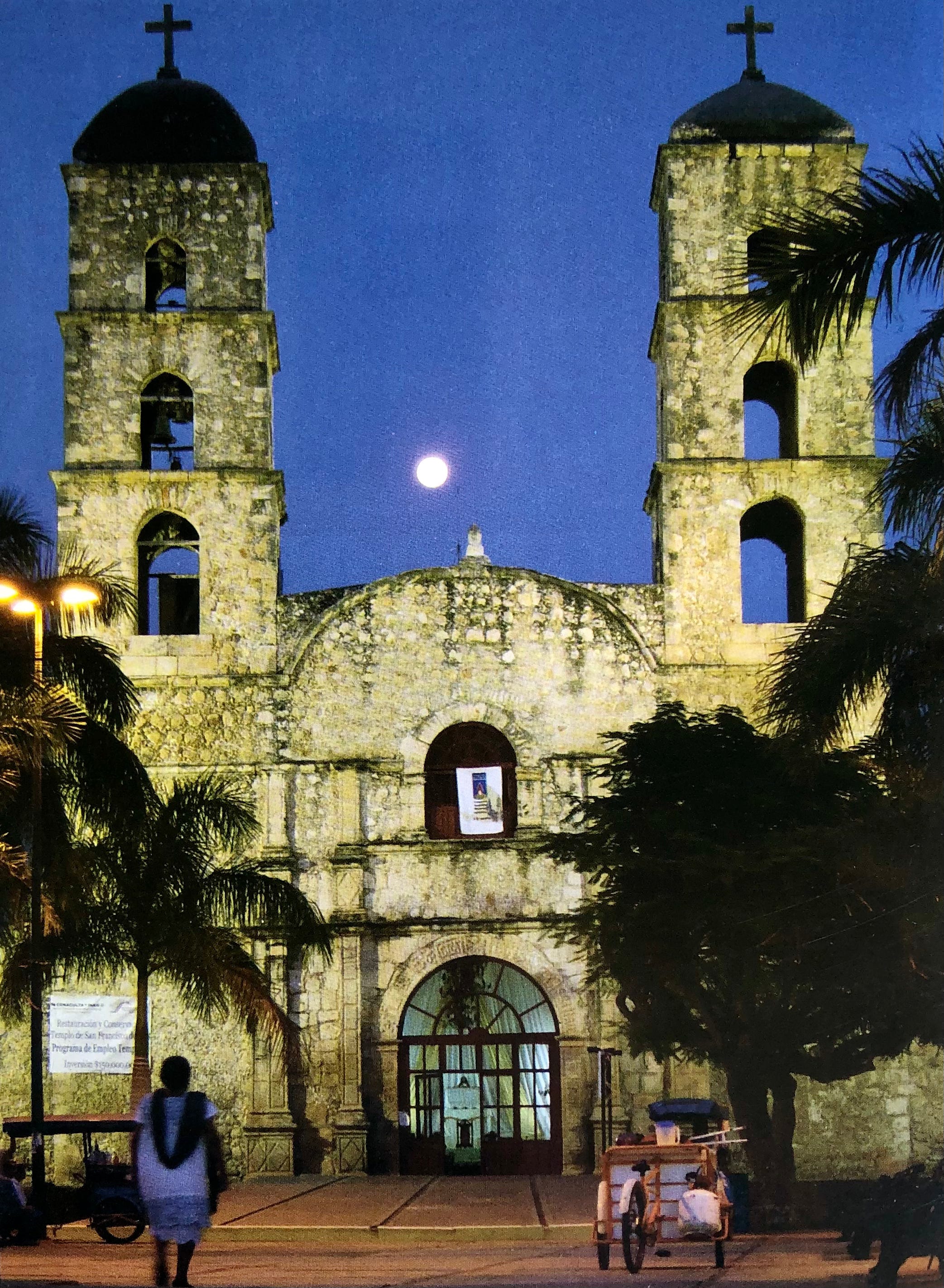 More about the Maya world, cochinita, and bread. Más sobre el mundo ...