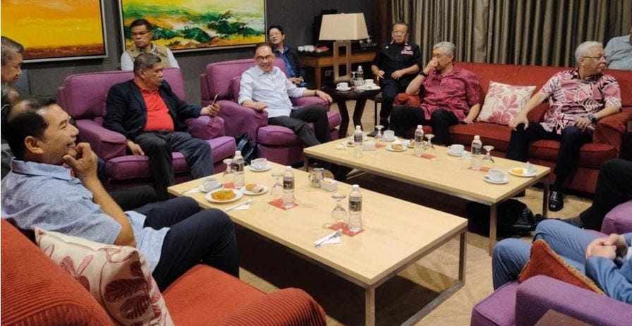 Let the pictures tell the story - Murray Hunter