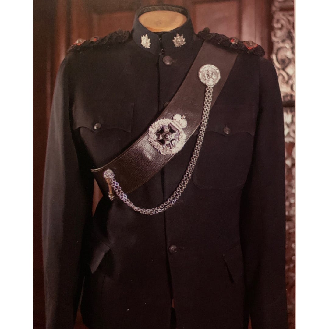 Learning military tailored fashion through the work of Walter Beauchamp