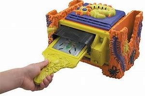 Your Maternal Buttinsky Advisor - by Con Chapman