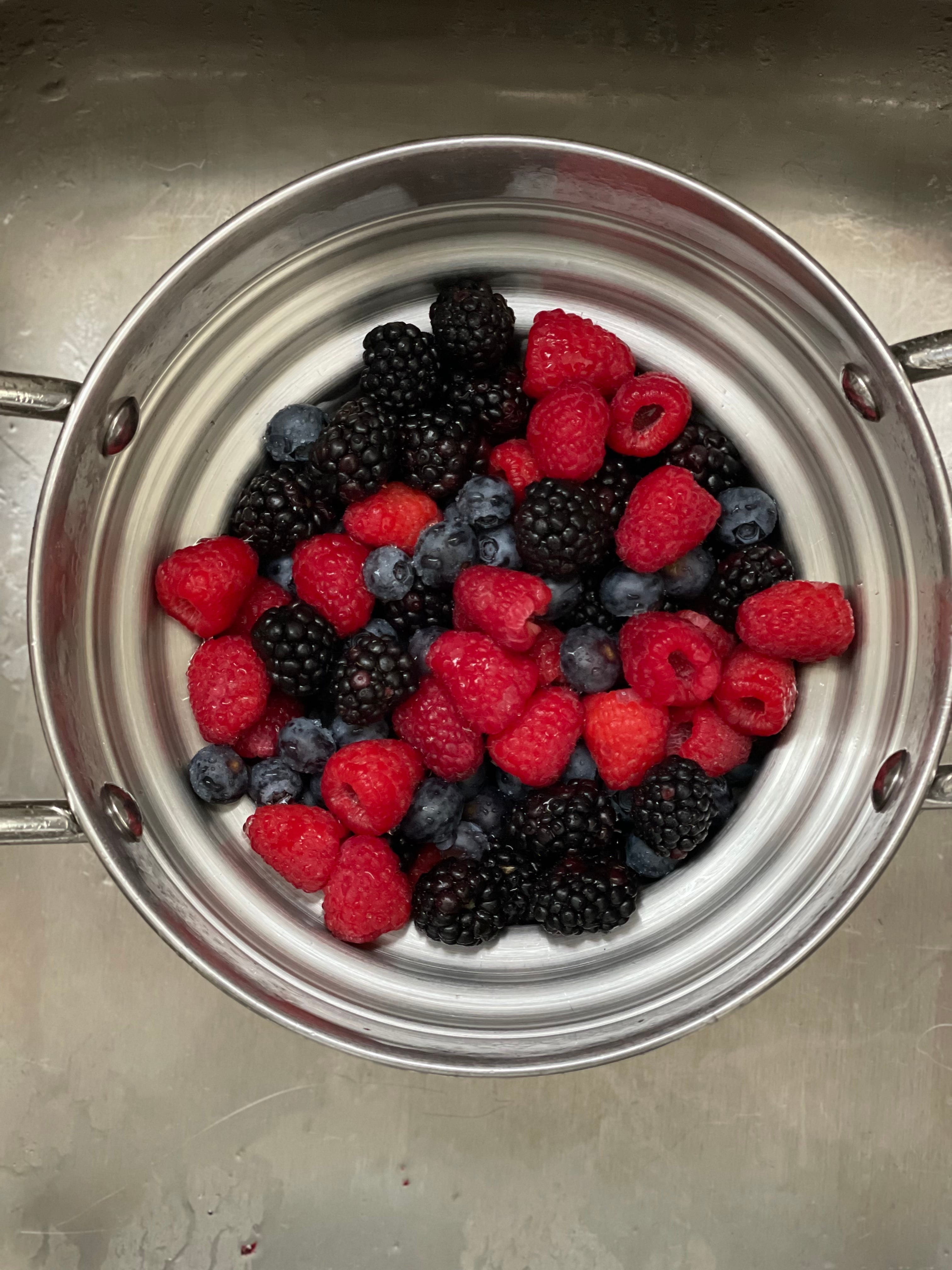 fermented mixed berry jam - dntmlkthis