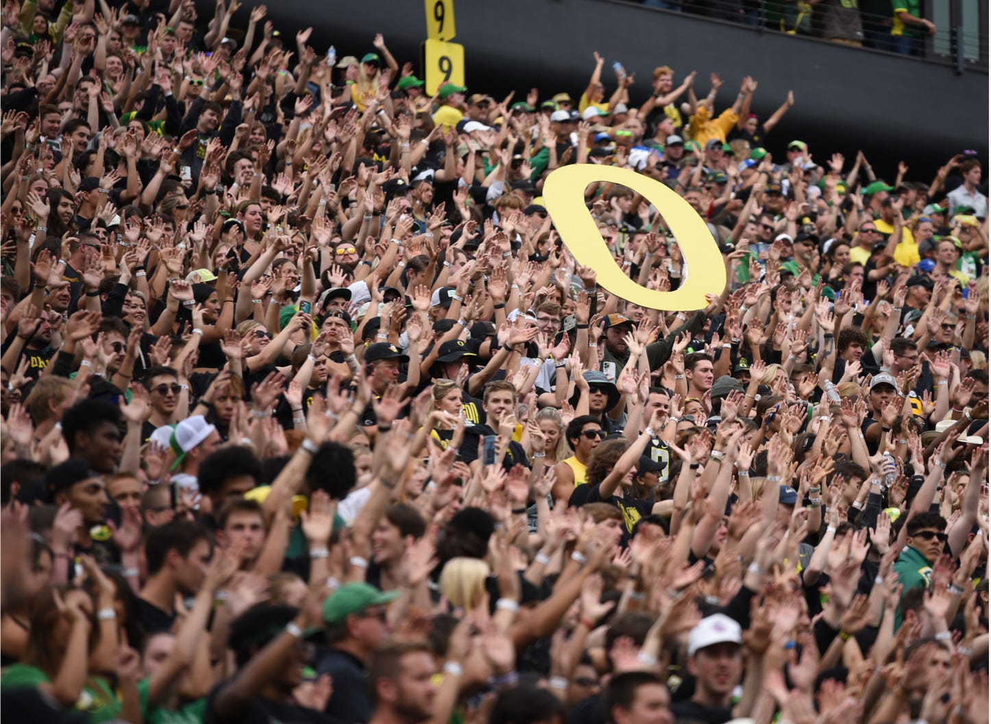 Photo Gallery: Oregon Ducks vs BYU Cougars