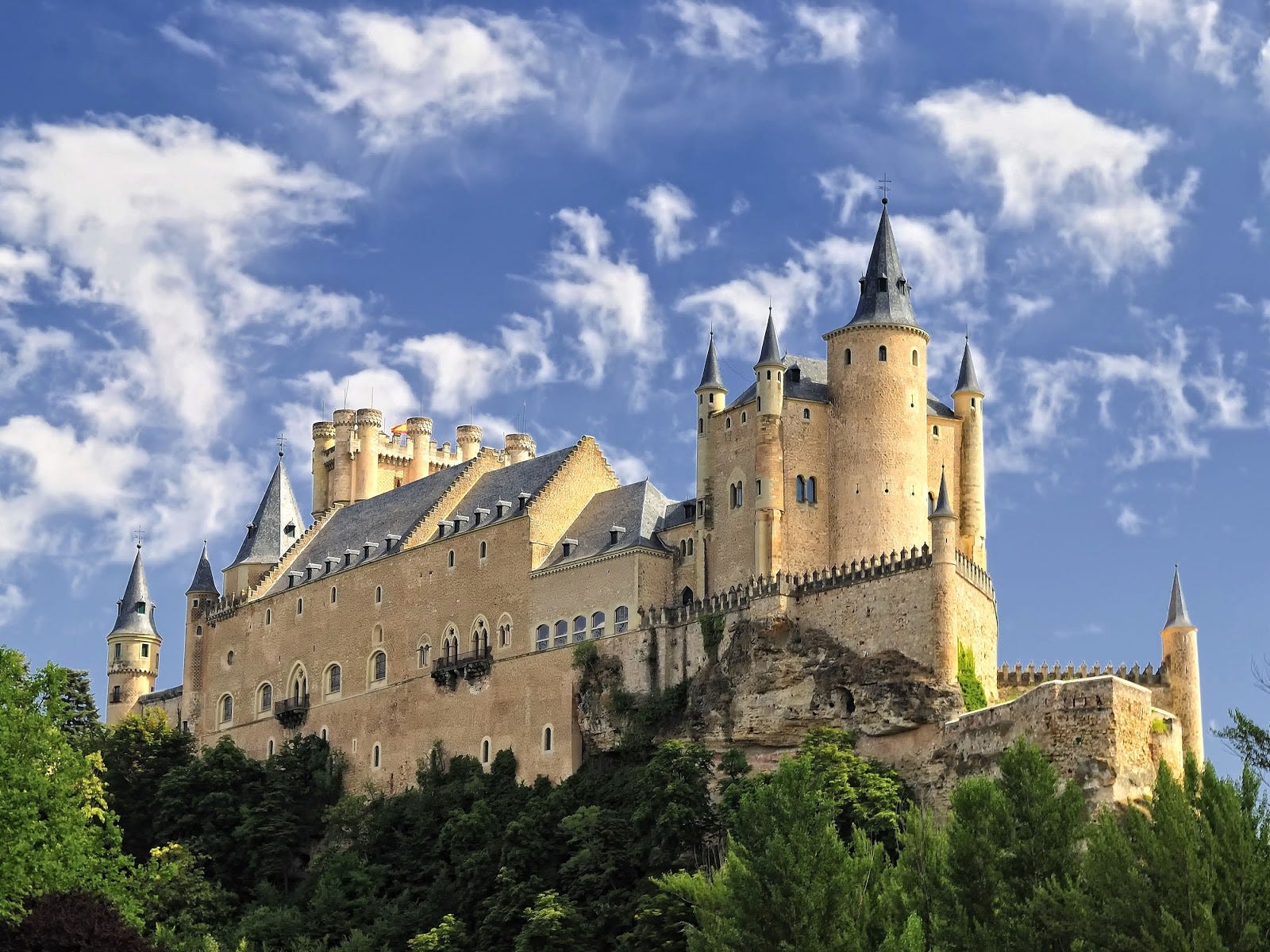 7 Insane Castles You Need to See at Least Once in Your Life
