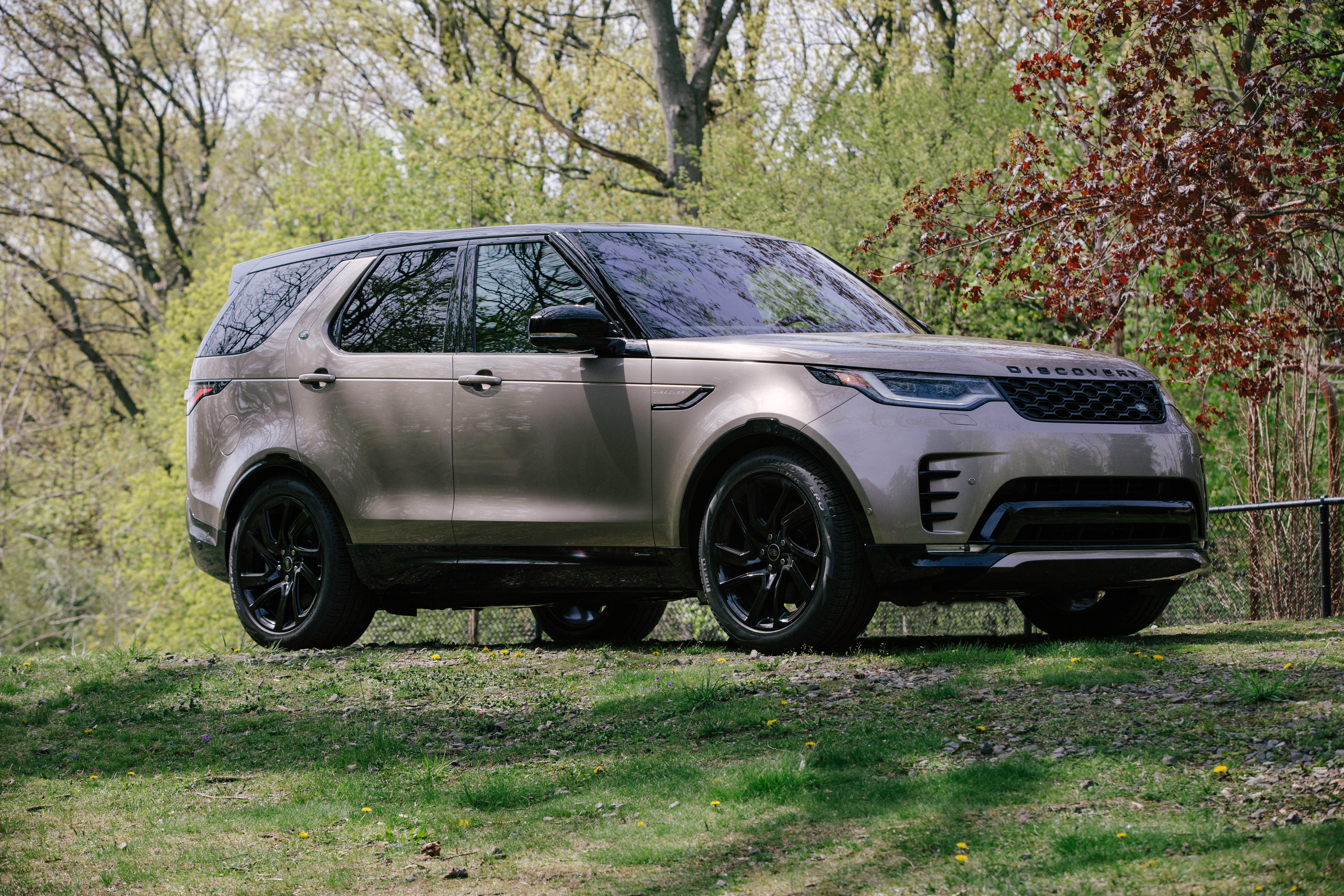 Range rover discovery store