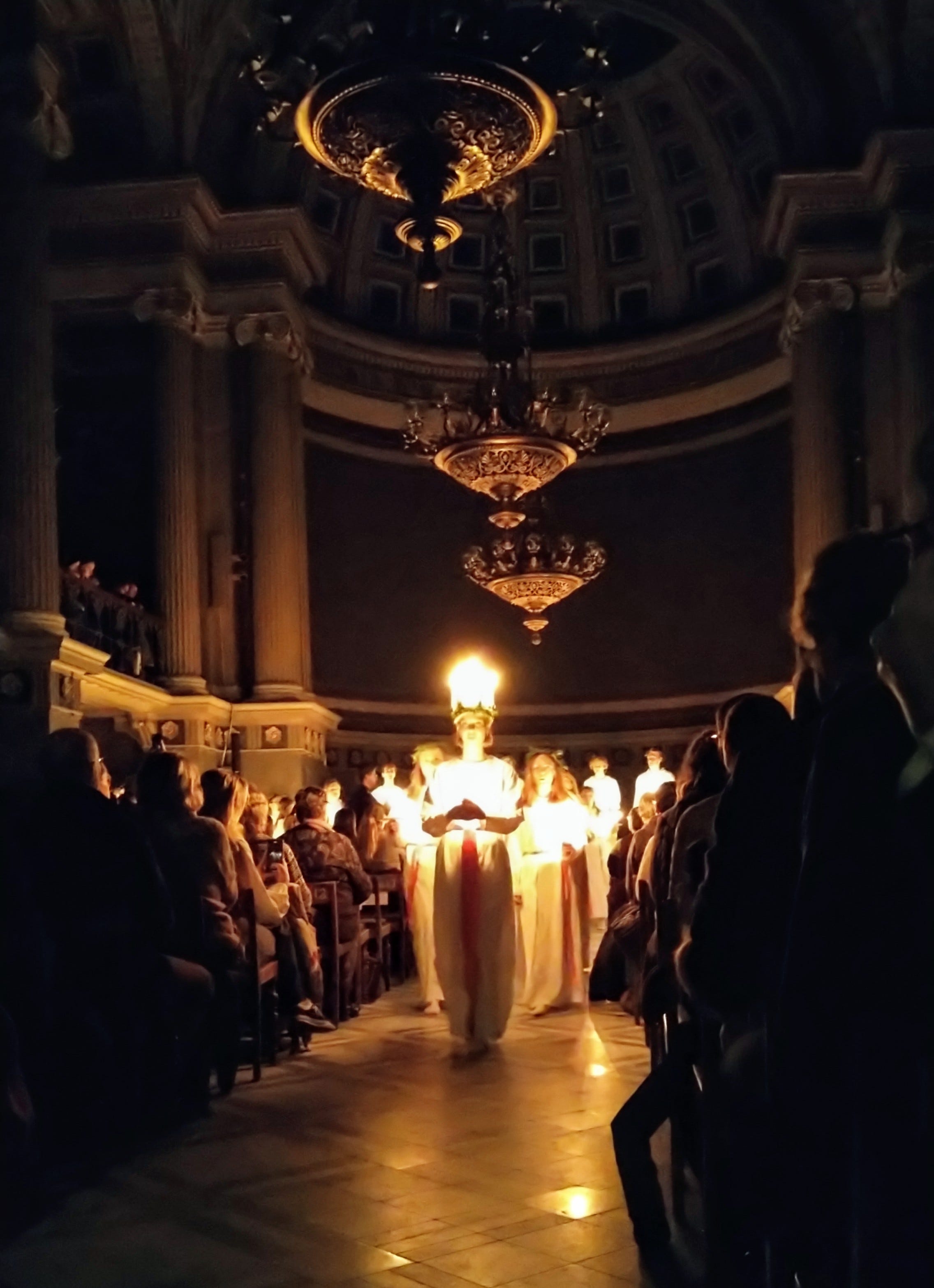 Issue 125: Happy Lucia Day! - by Viktoria Wågert