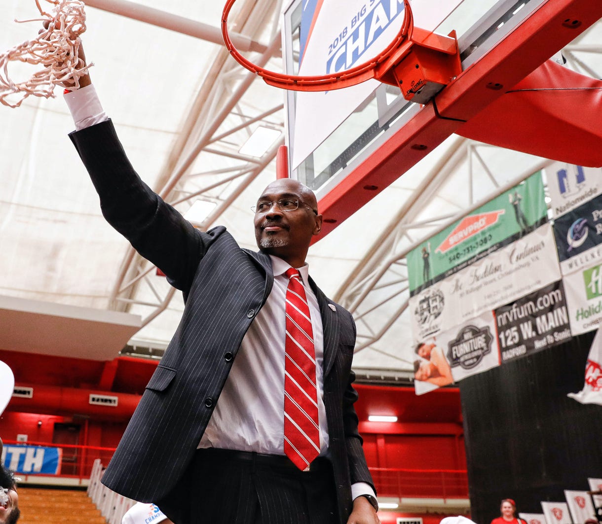 Blue Ribbon Report, Vol. 62: The Coaching Journey with Mike Jones and ...