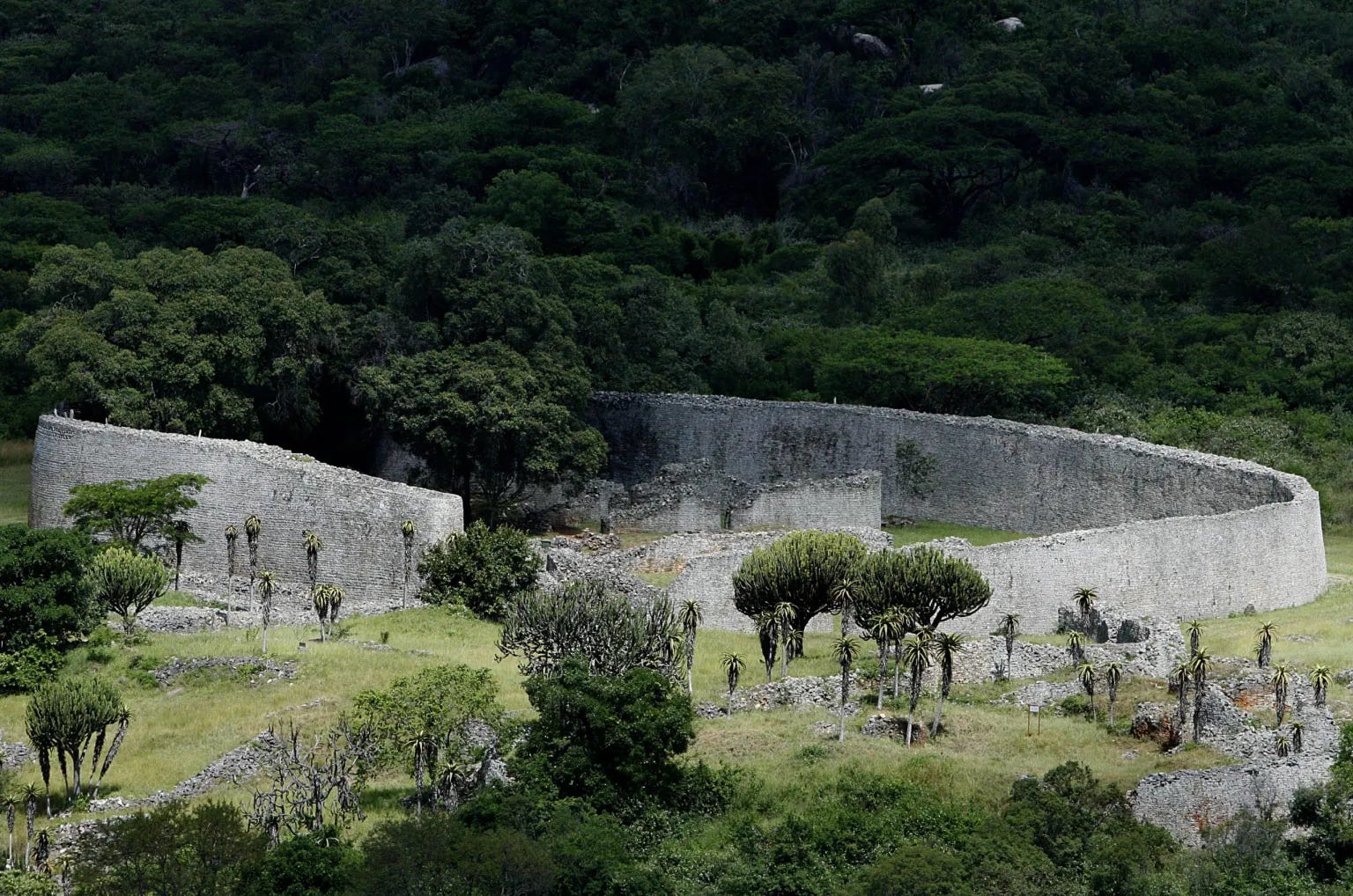 Monumentality, Power and functionalism in Pre-colonial African ...