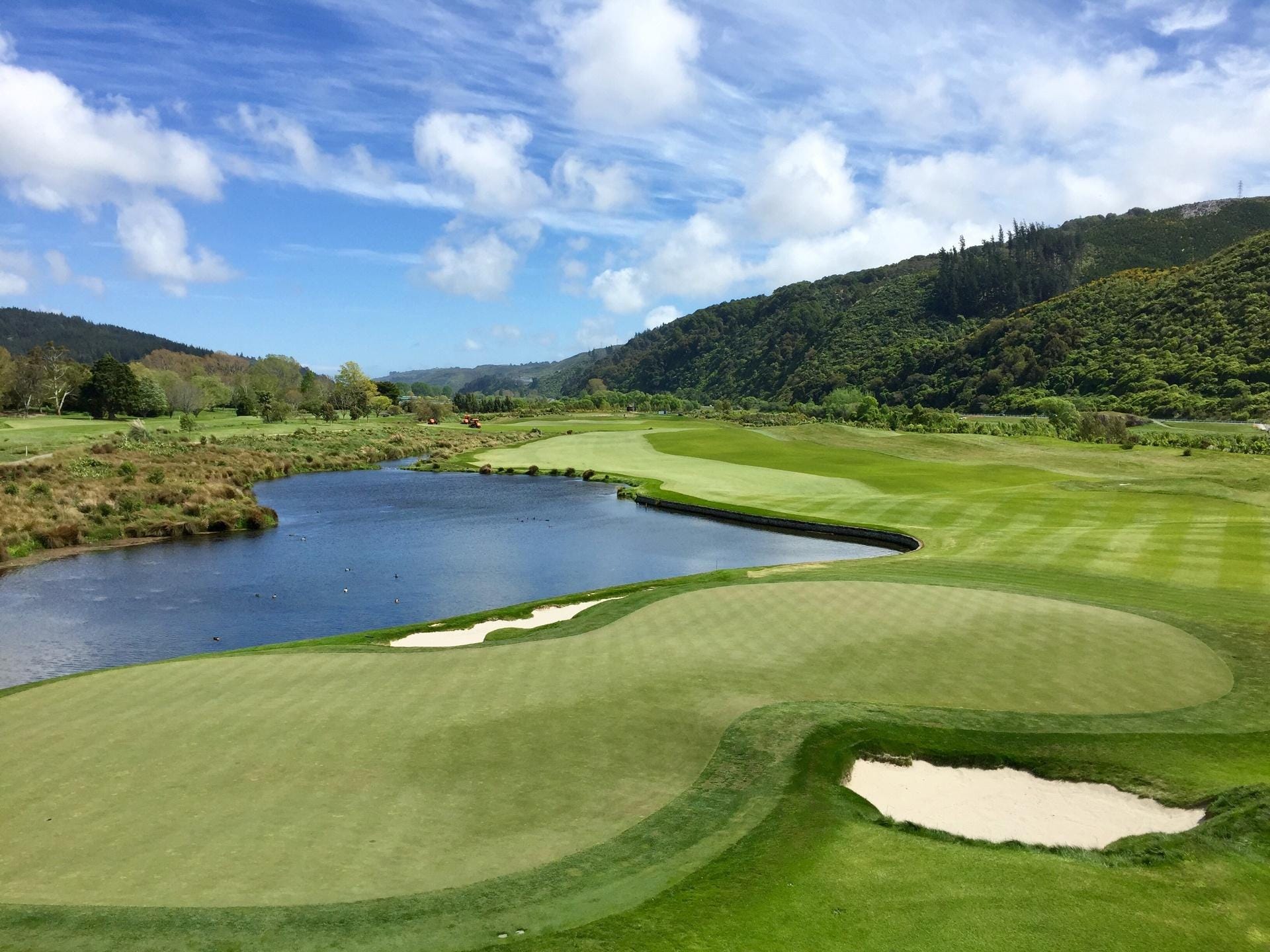 Royal Wellington Golf Club - by Simon Hodge