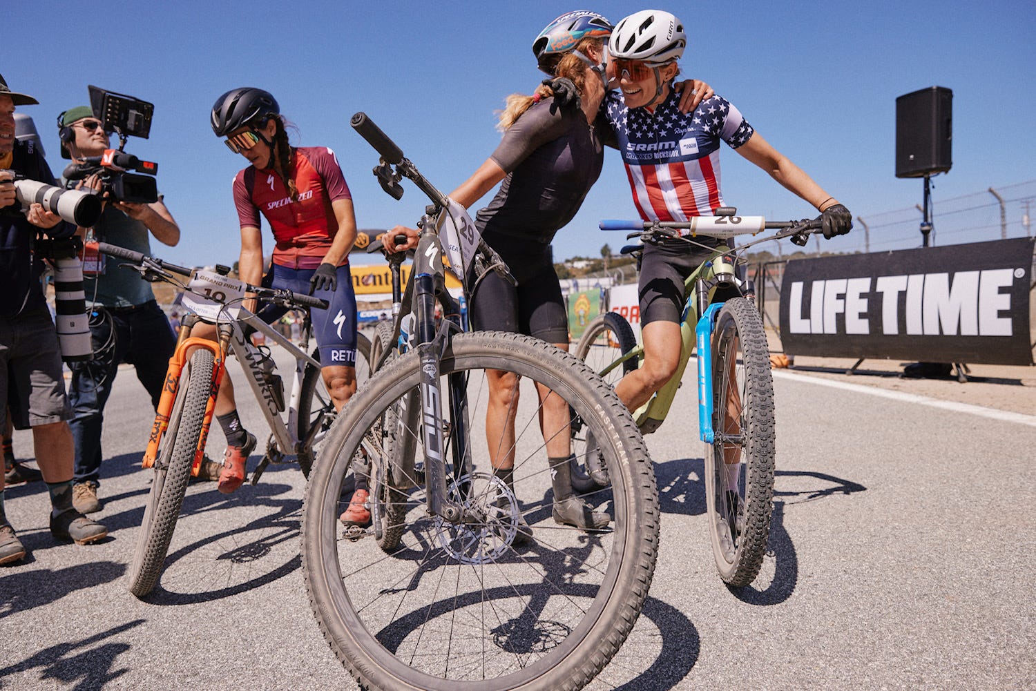 The Beautiful Paradox - Mail from Mo!